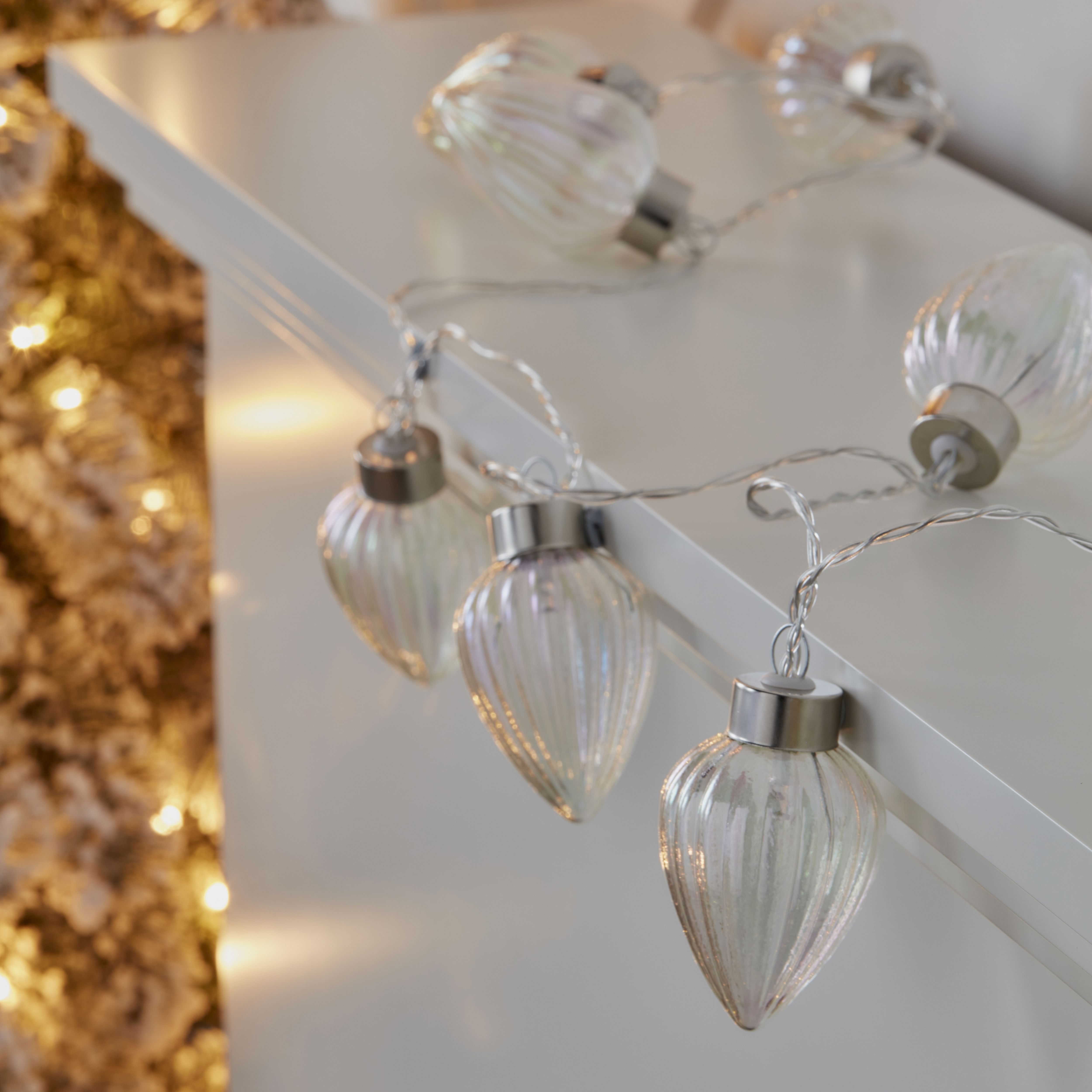 10 Ice white Iridescent LED String lights With timer function Clear cable