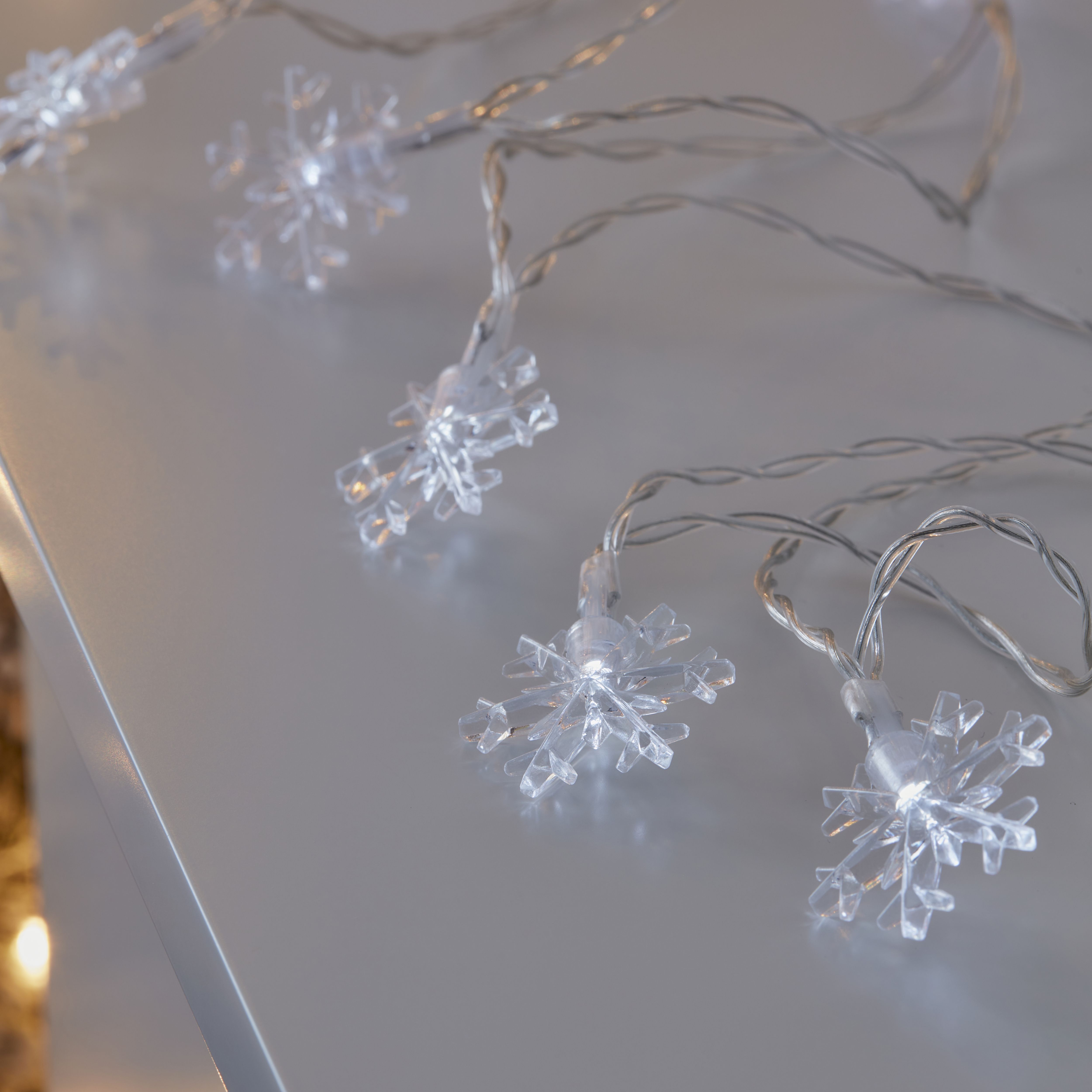 10 Ice white Snowflake LED String lights With timer function Clear cable