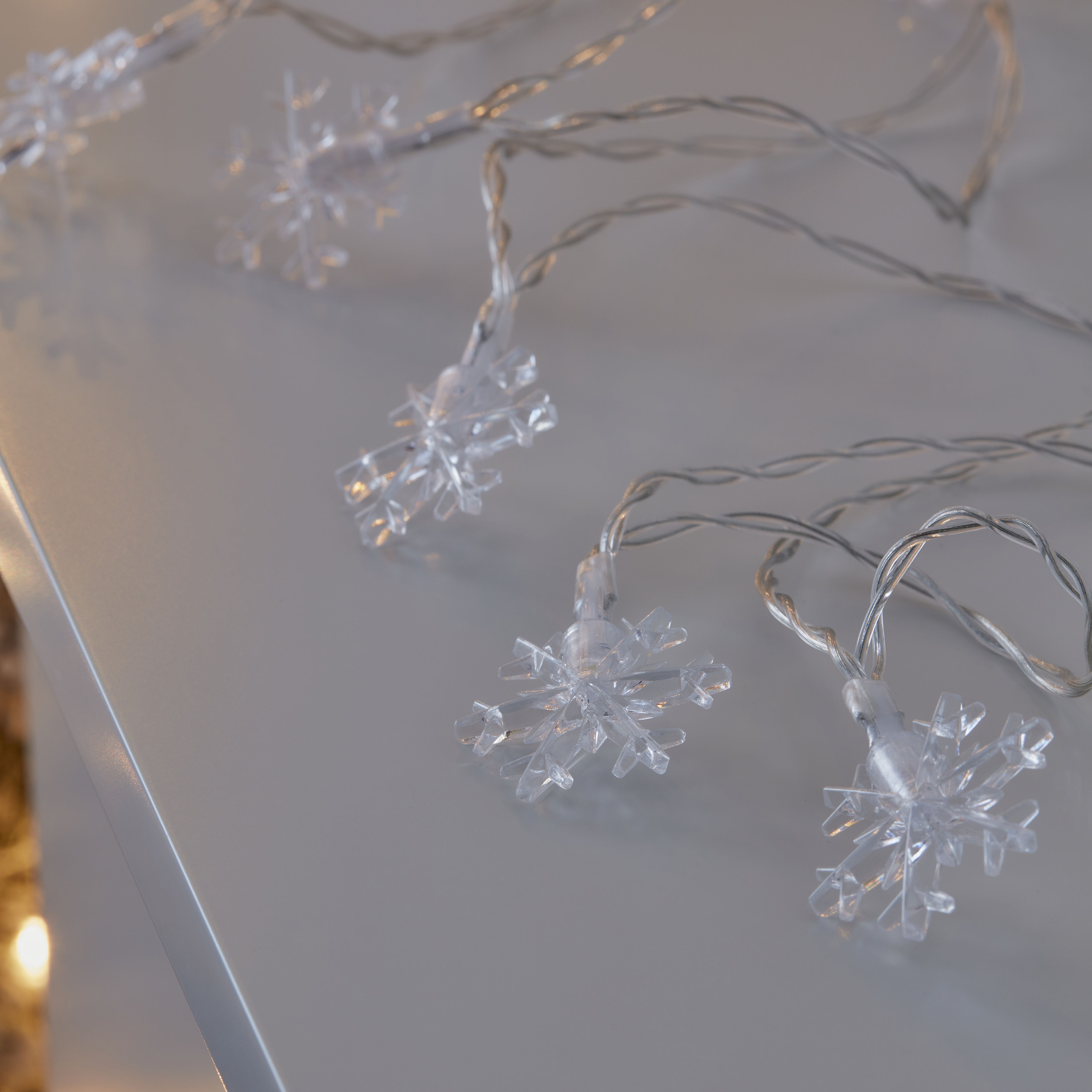 10 Ice white Snowflake LED String lights With timer function Clear cable