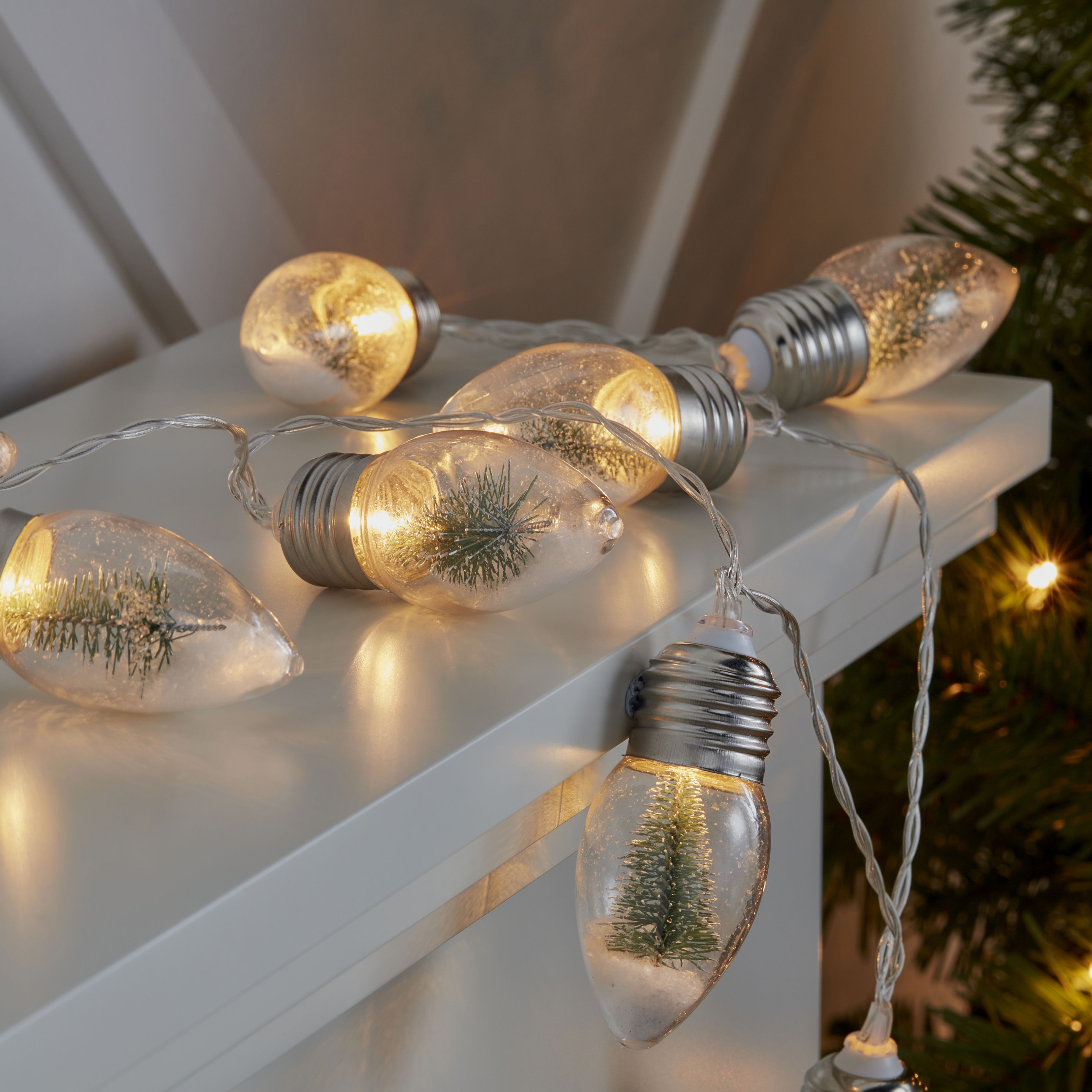 10 Warm white Snowglobe LED String lights With timer function Clear cable