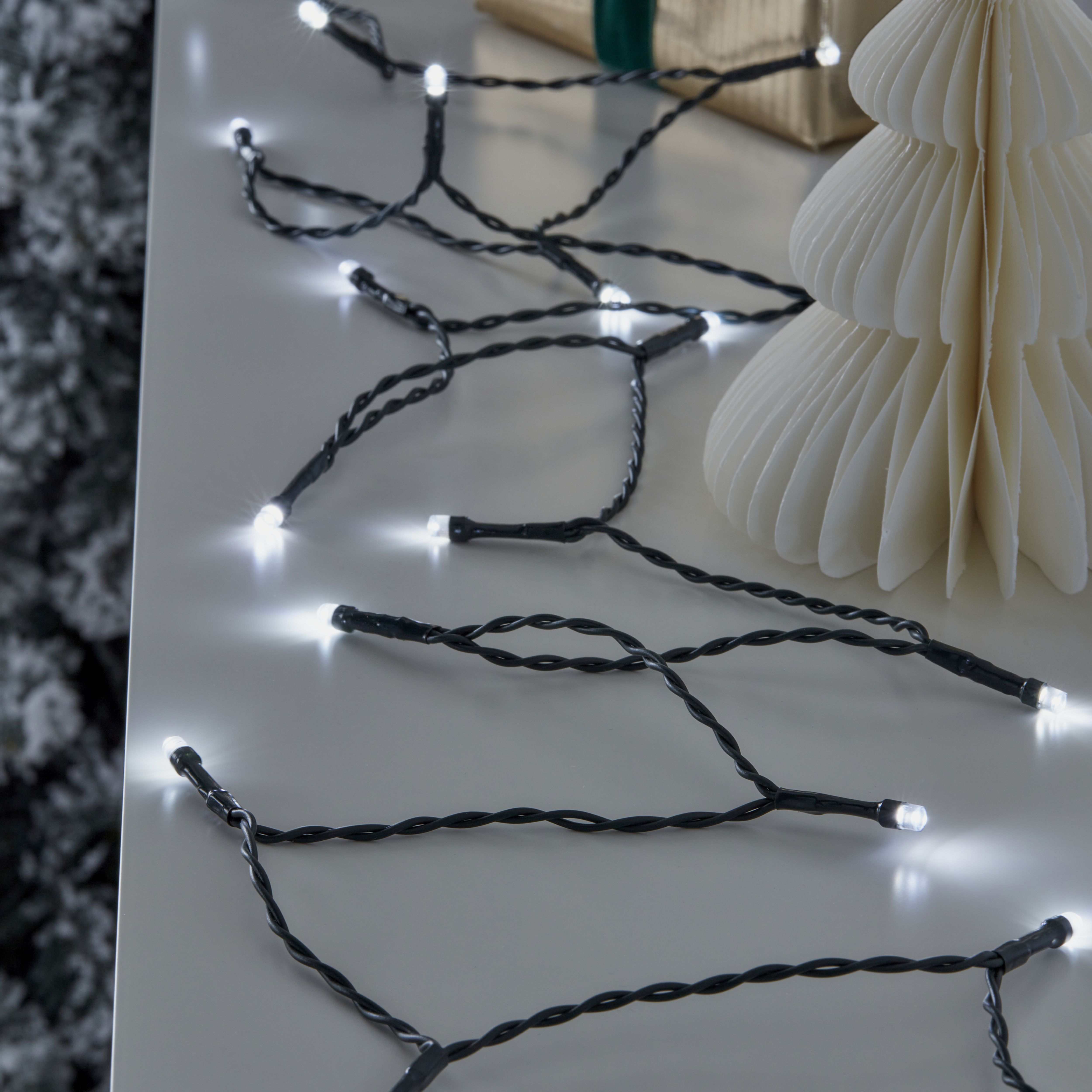 120 Ice white LED String lights With timer function & 12.2m Clear cable