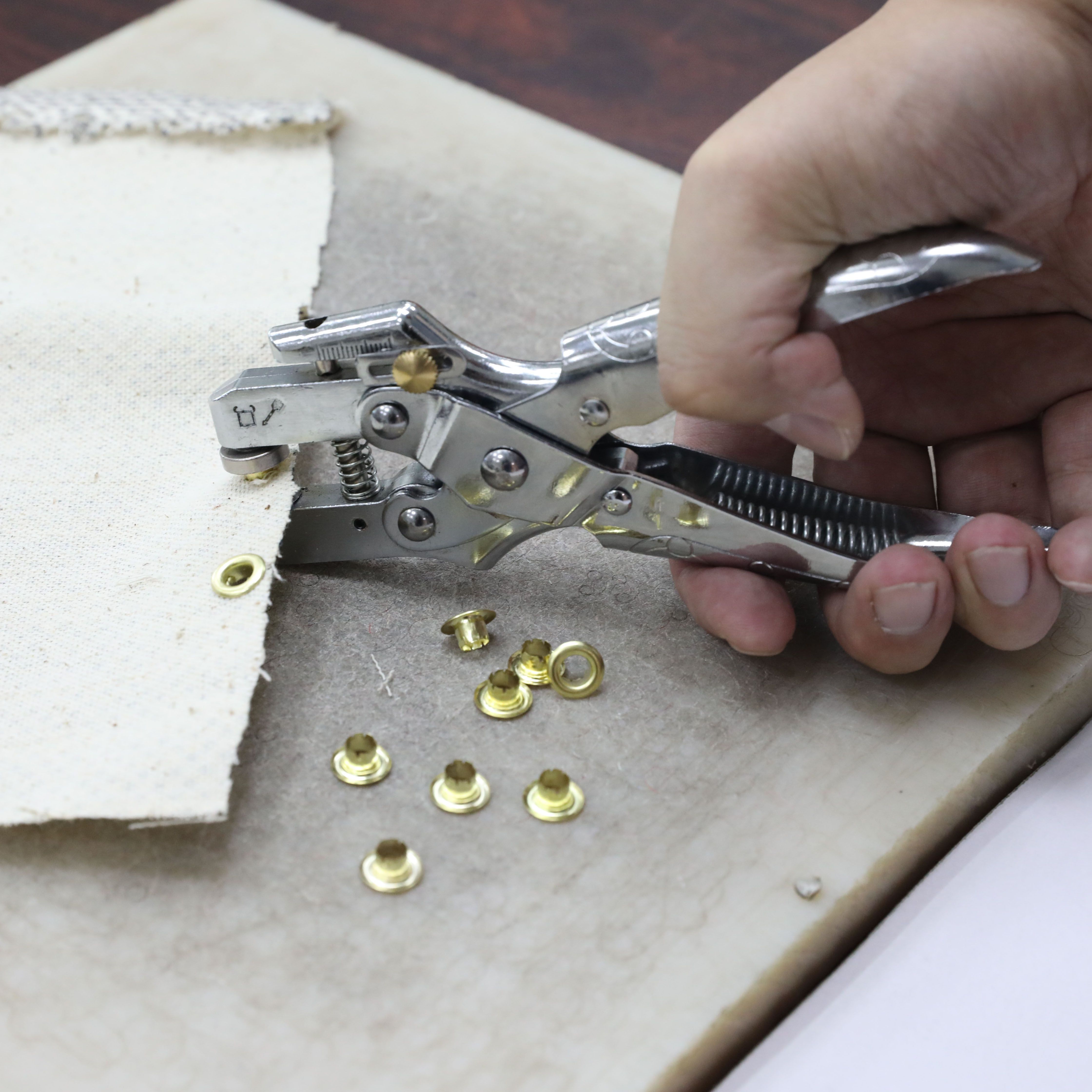 Eyelet pliers screwfix store