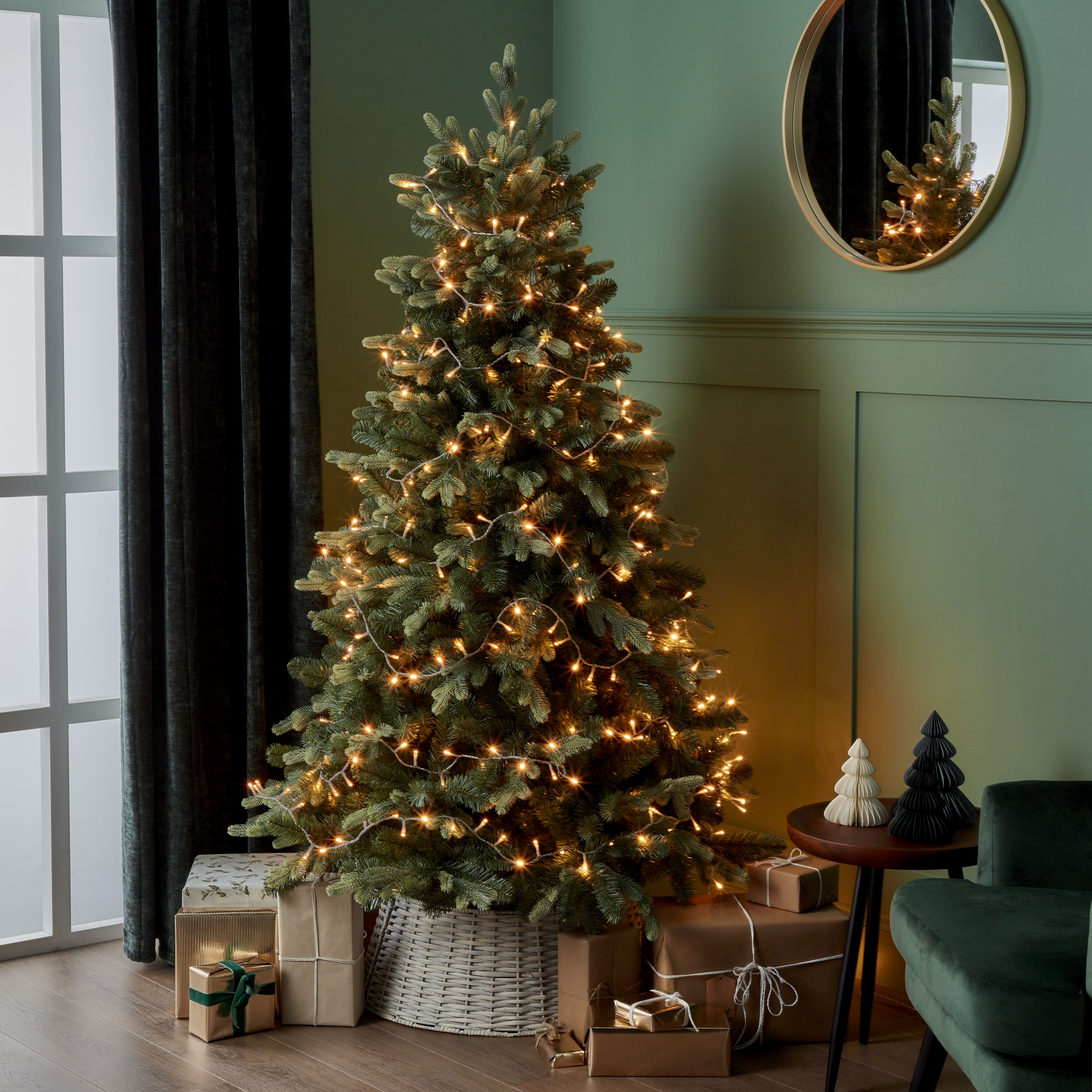 240 Warm white LED String lights With timer function & 17.95m Clear cable