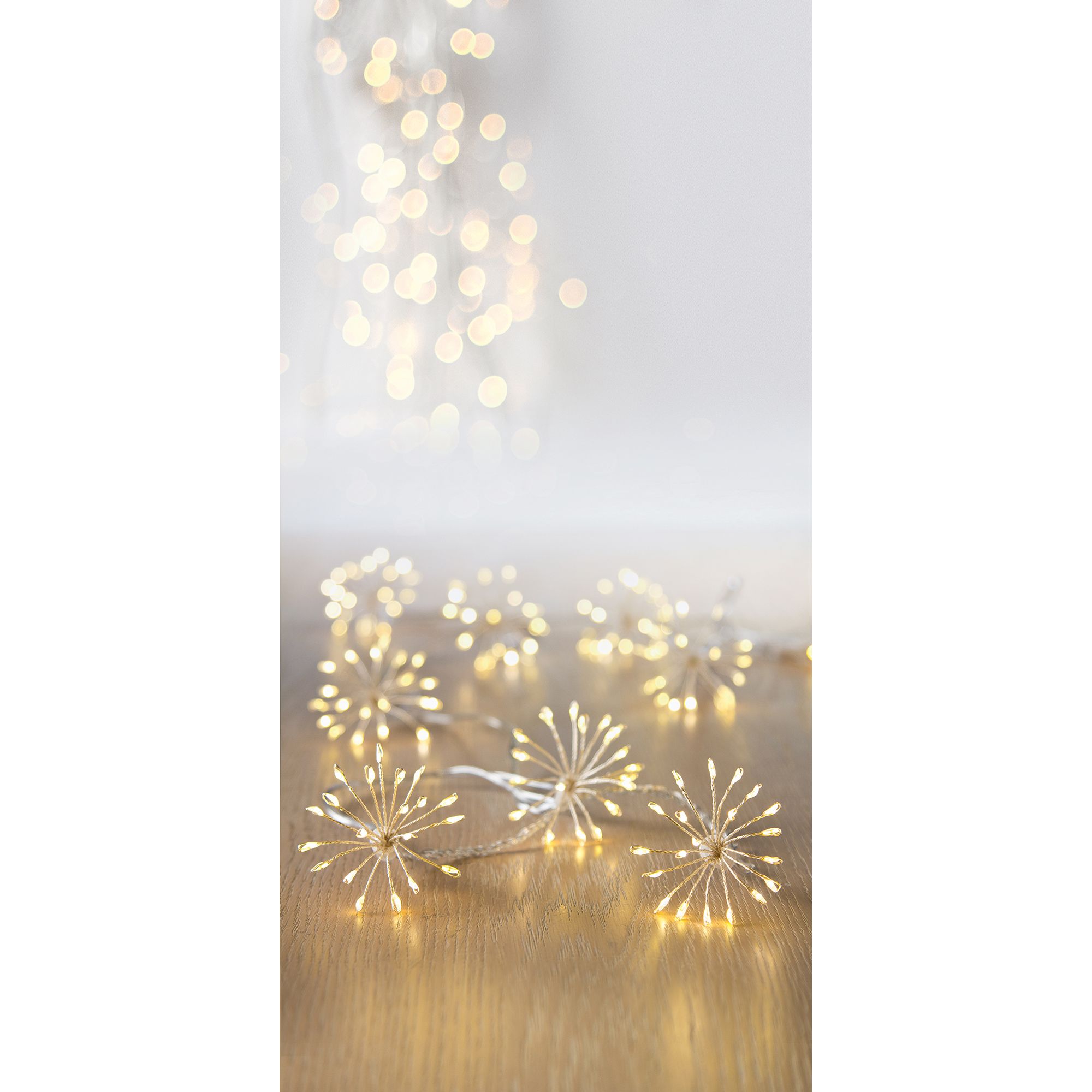 400 Warm white Starburst LED String lights with Clear & silver cable ...