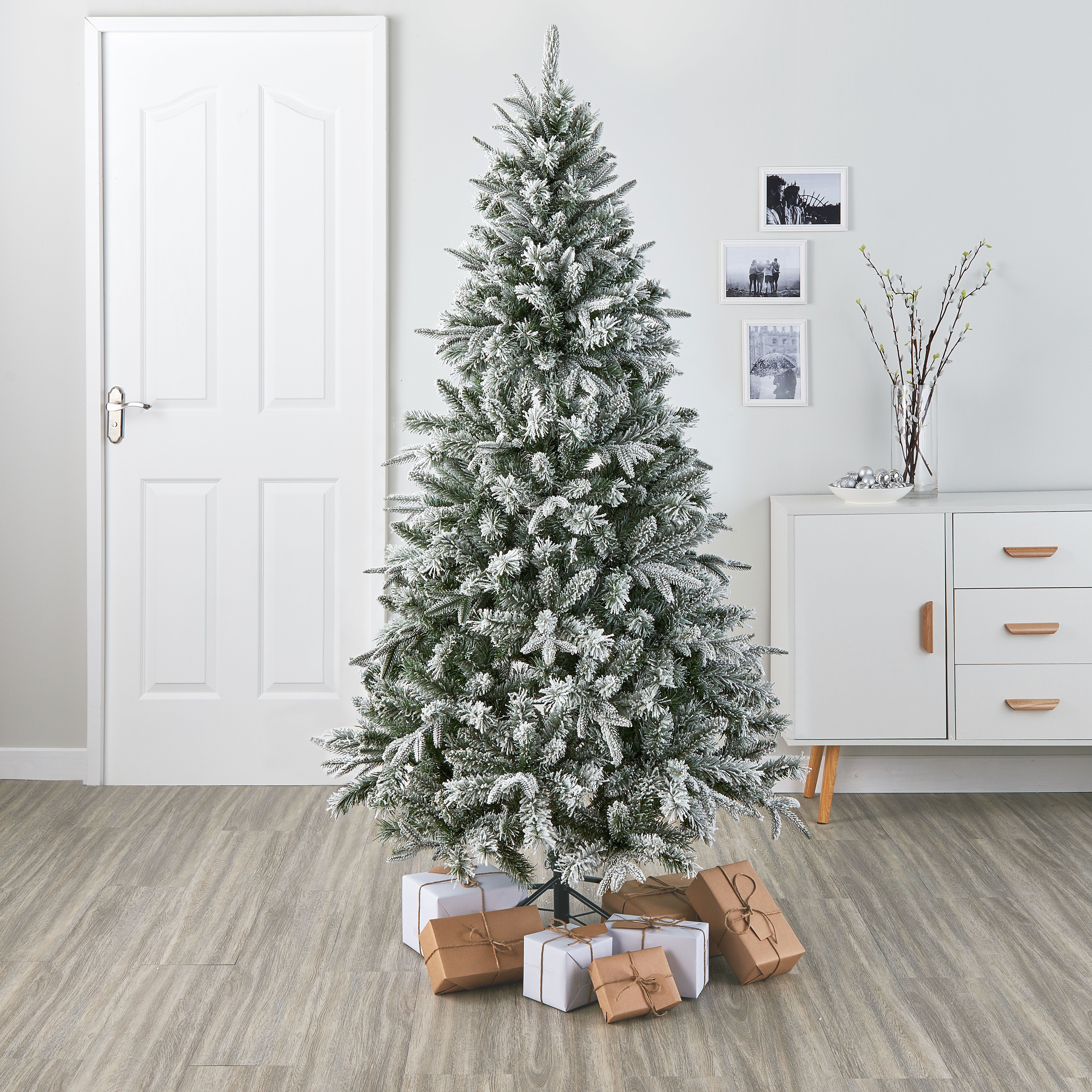 6ft Kabru Snowy Green Snow tipped effect Hinged Full Artificial Christmas tree