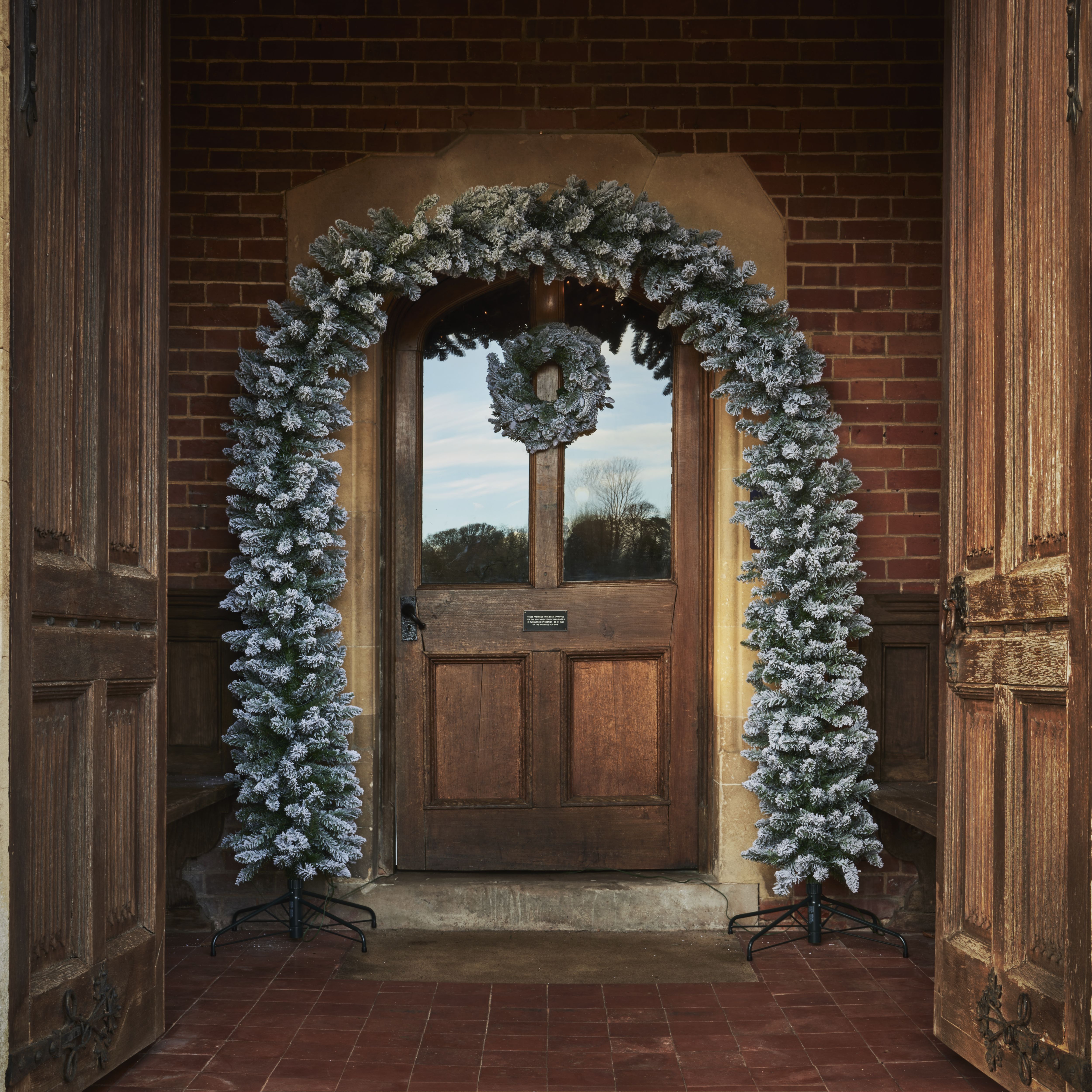 8ft Frosted effect Artificial Christmas tree arch - Green