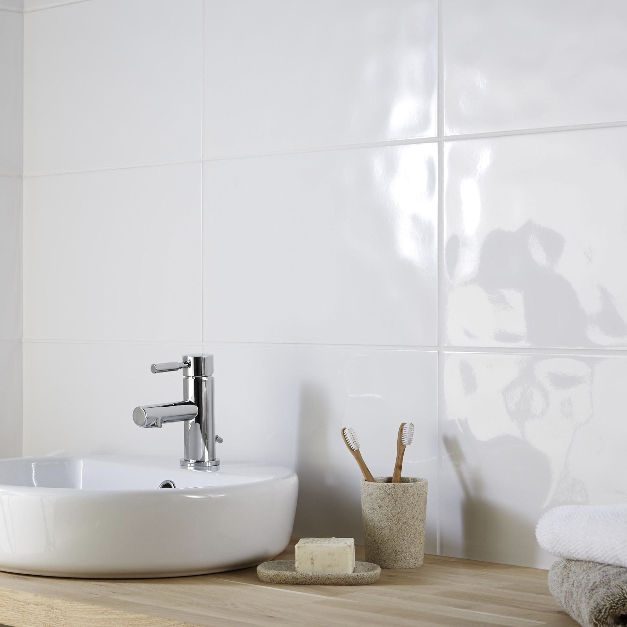 Alexandrina White Gloss Ripple Ceramic Indoor Wall Tile, Pack of 10, (L ...