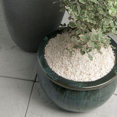 Alpine White Decorative stones, Large Bag