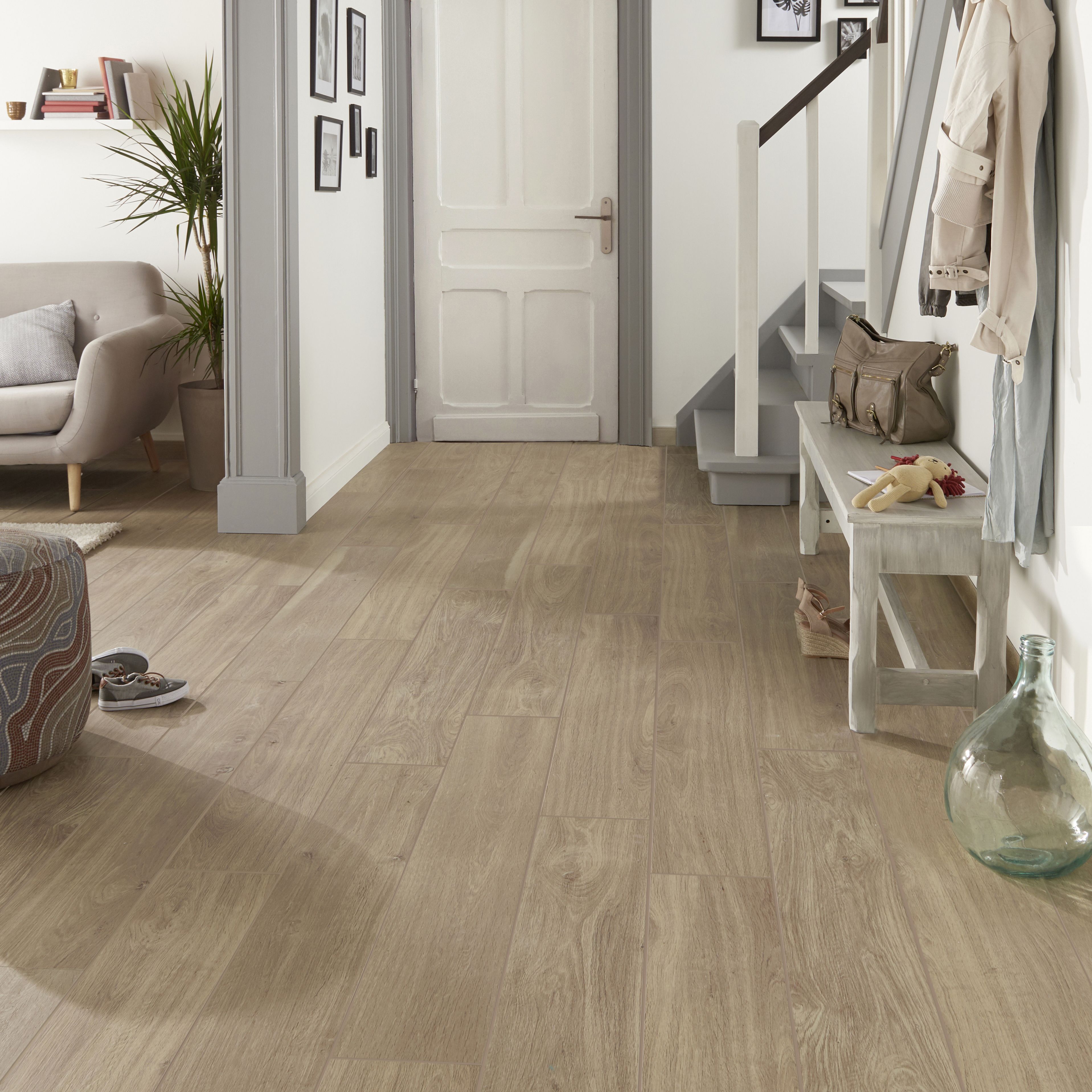 Antic Natural Matt Wood effect Wood effect Textured Porcelain Indoor ...