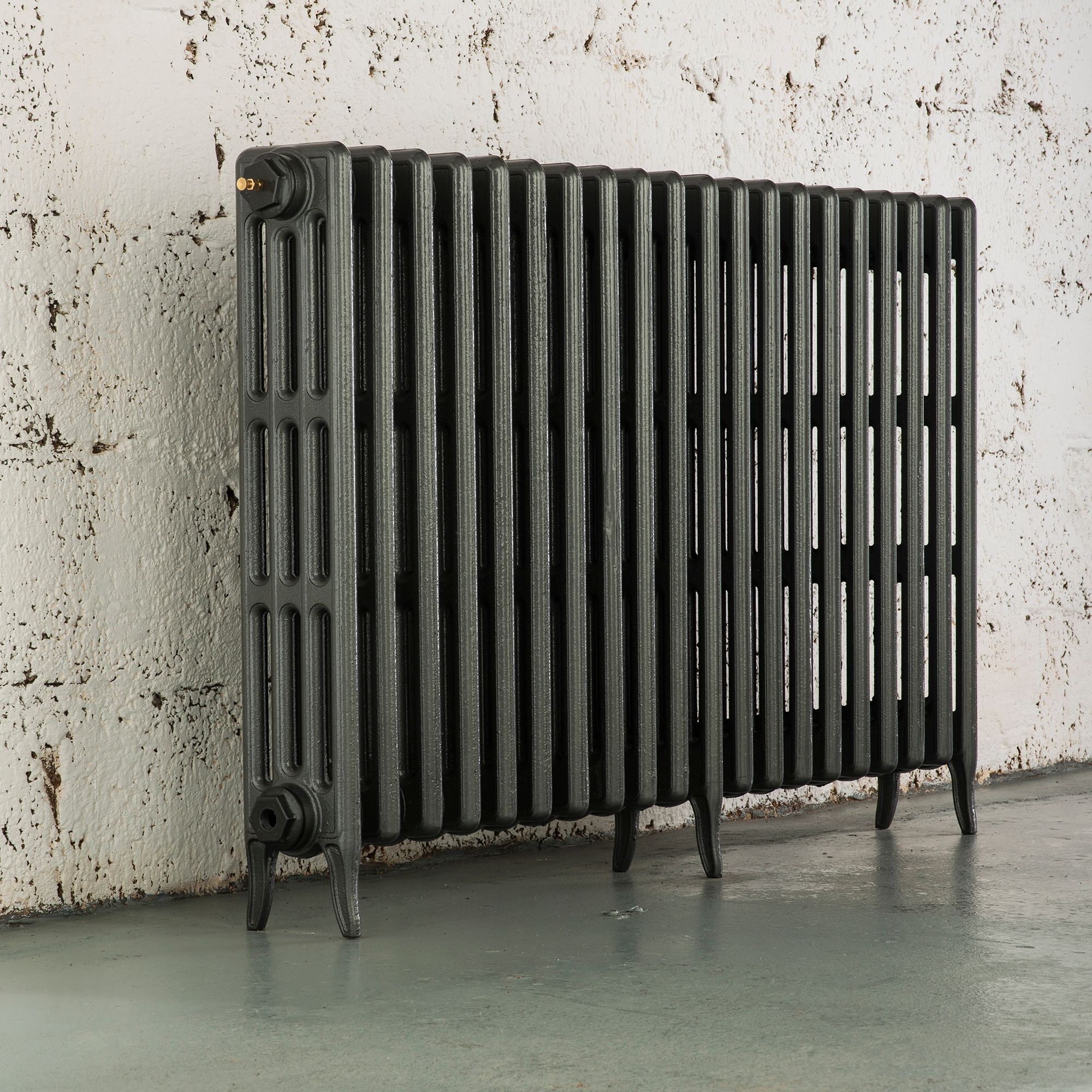 Arroll Neo-Classic Cast grey 4 Column Radiator, (W)1234mm x (H)760mm ...