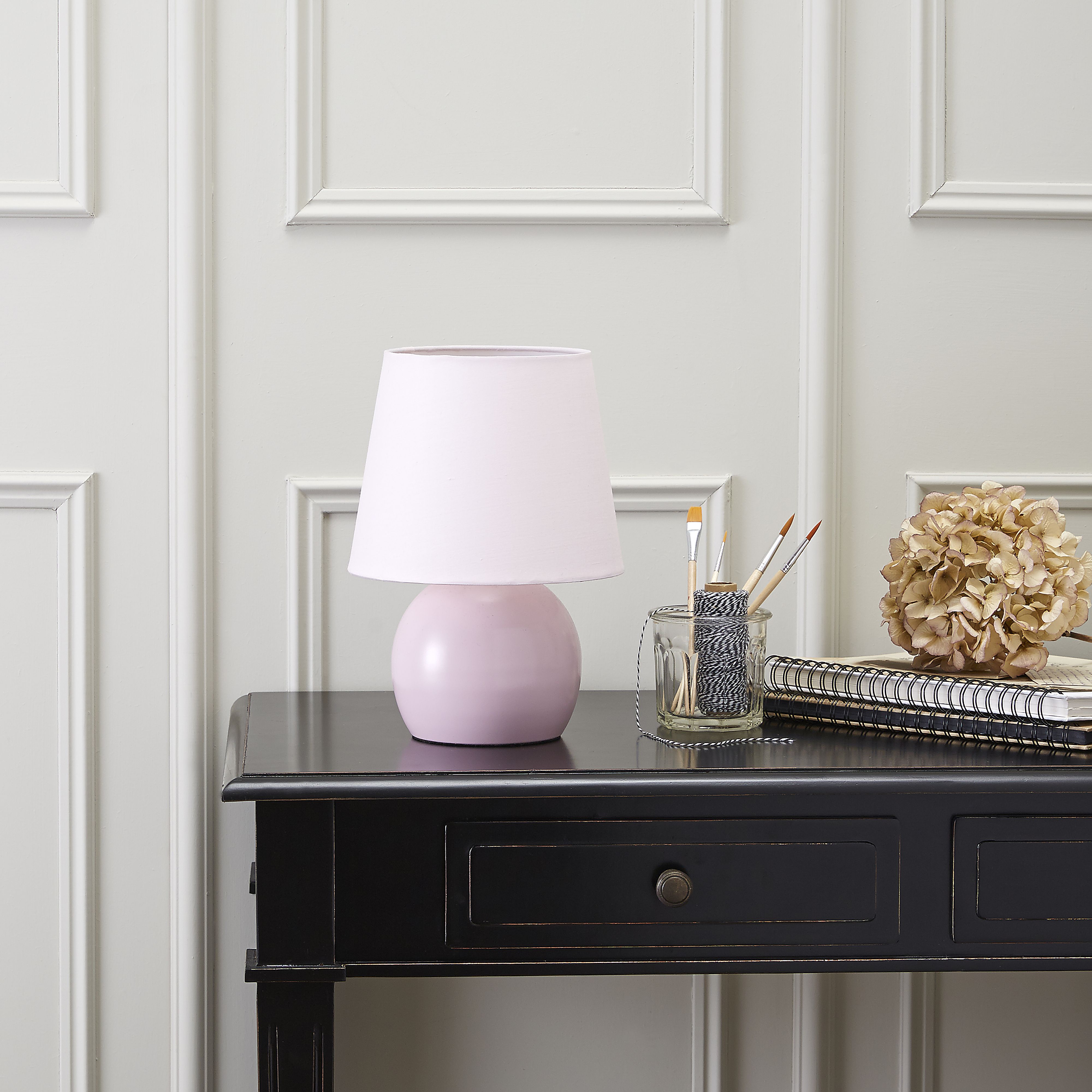 Ava Pink Incandescent Table lamp | DIY at B&Q