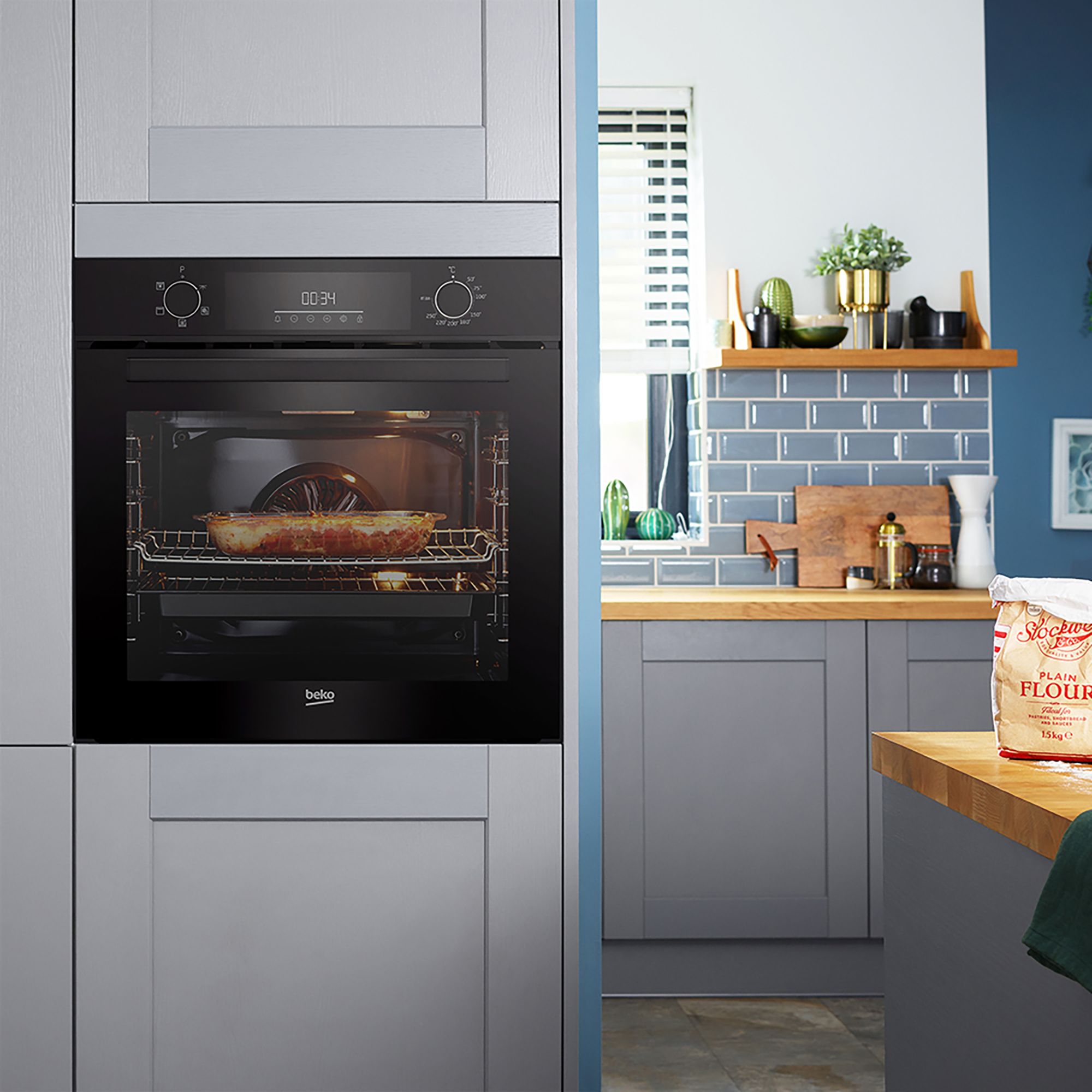 Beko BBIF12300B Built-in Single Fan Electric Oven - Black