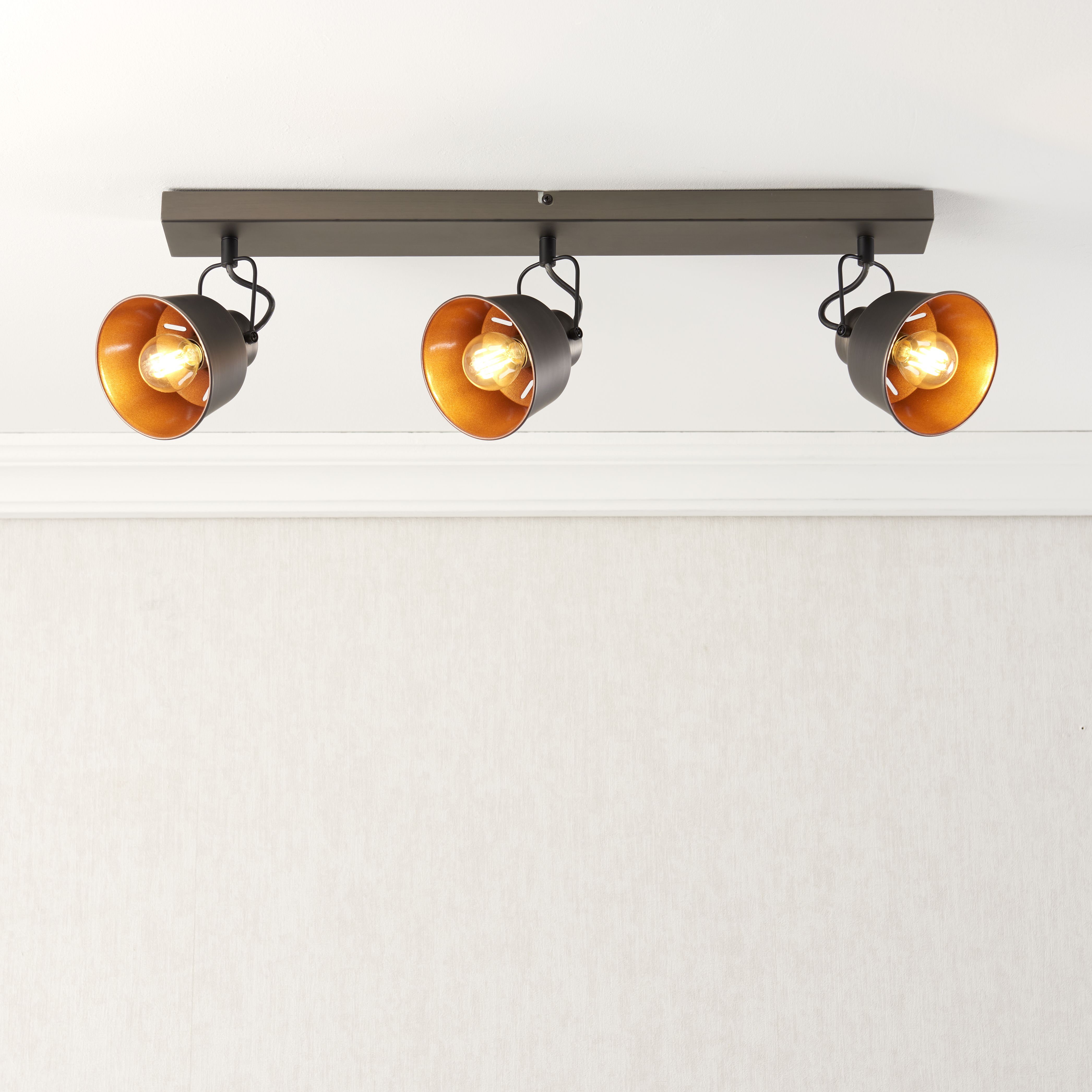 Bellecombe bar Matt Copper effect 3 Light Spotlight bar | DIY at B&Q