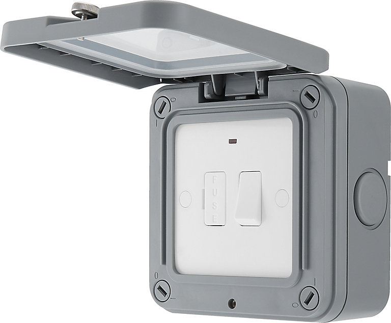 BG 13A Grey Outdoor Weatherproof switched fused connection unit at B&Q BG 13A Grey Outdoor Weatherproof switched fused connection unit at B&Q