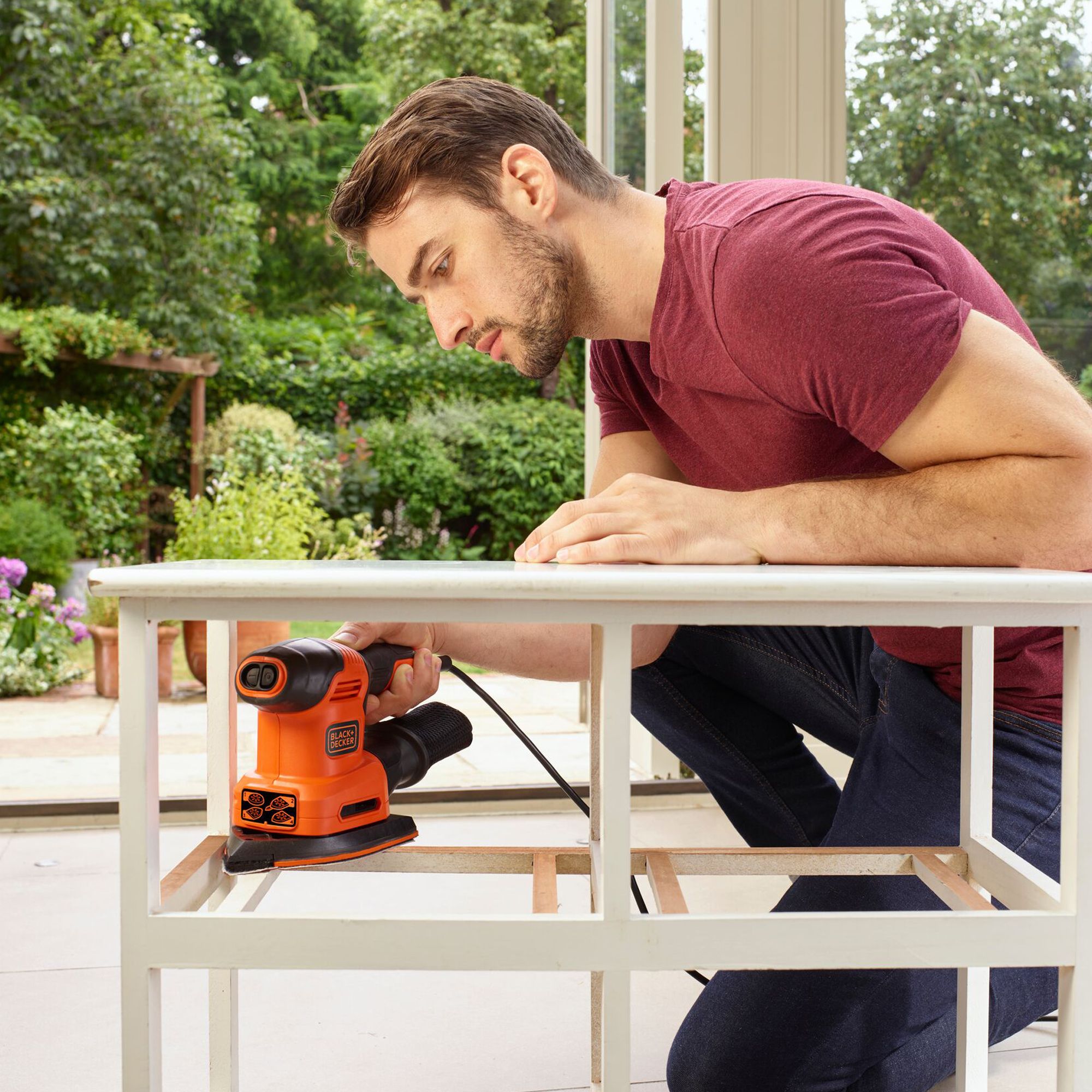 Black and decker sanding machine store