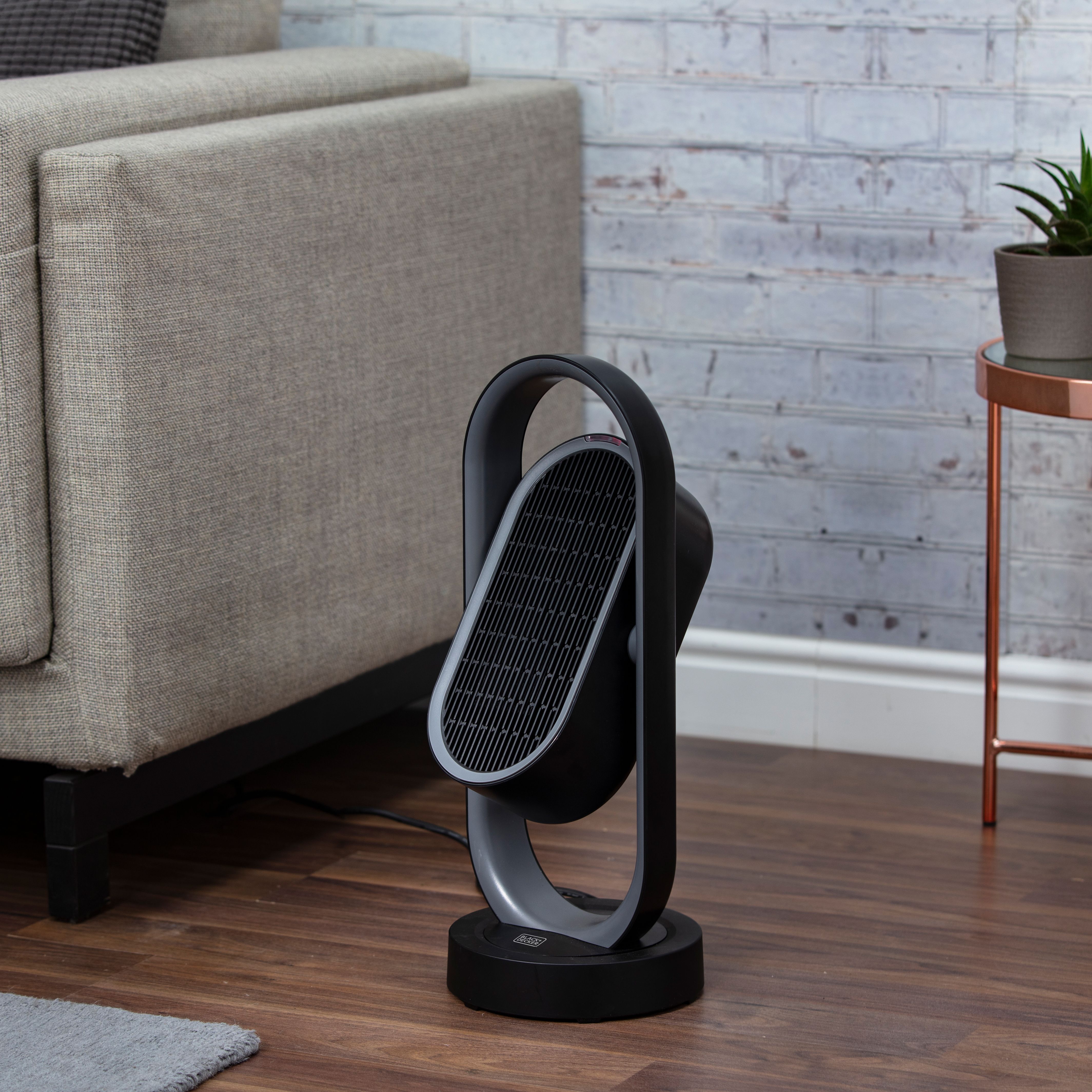 Black+Decker BXSH37010GB 1800W Black Fan heater
