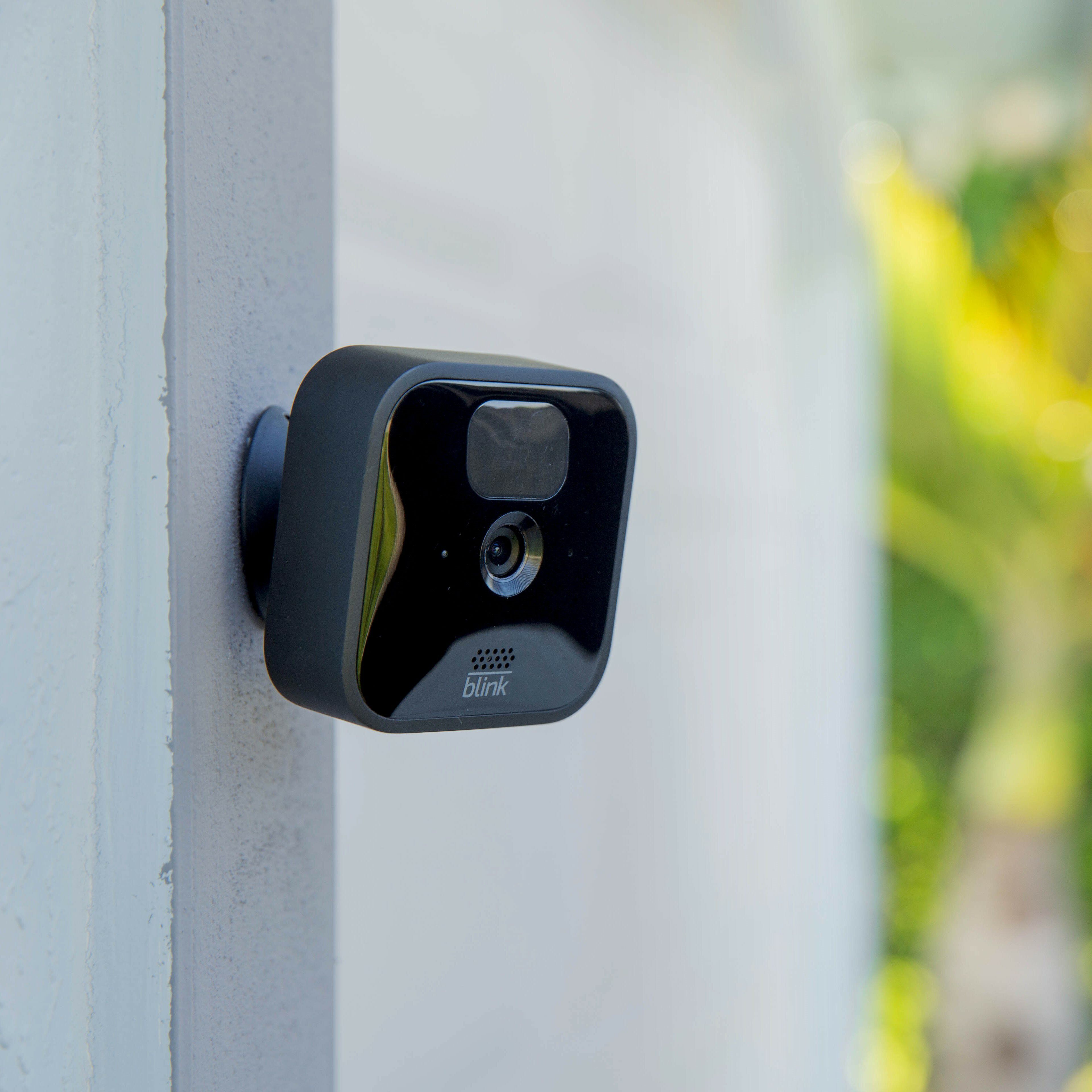 Blink Black Smart battery-powered IP camera