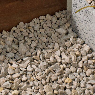 Blooma Cotswold buff Decorative stones, Large Bag | DIY at B&Q