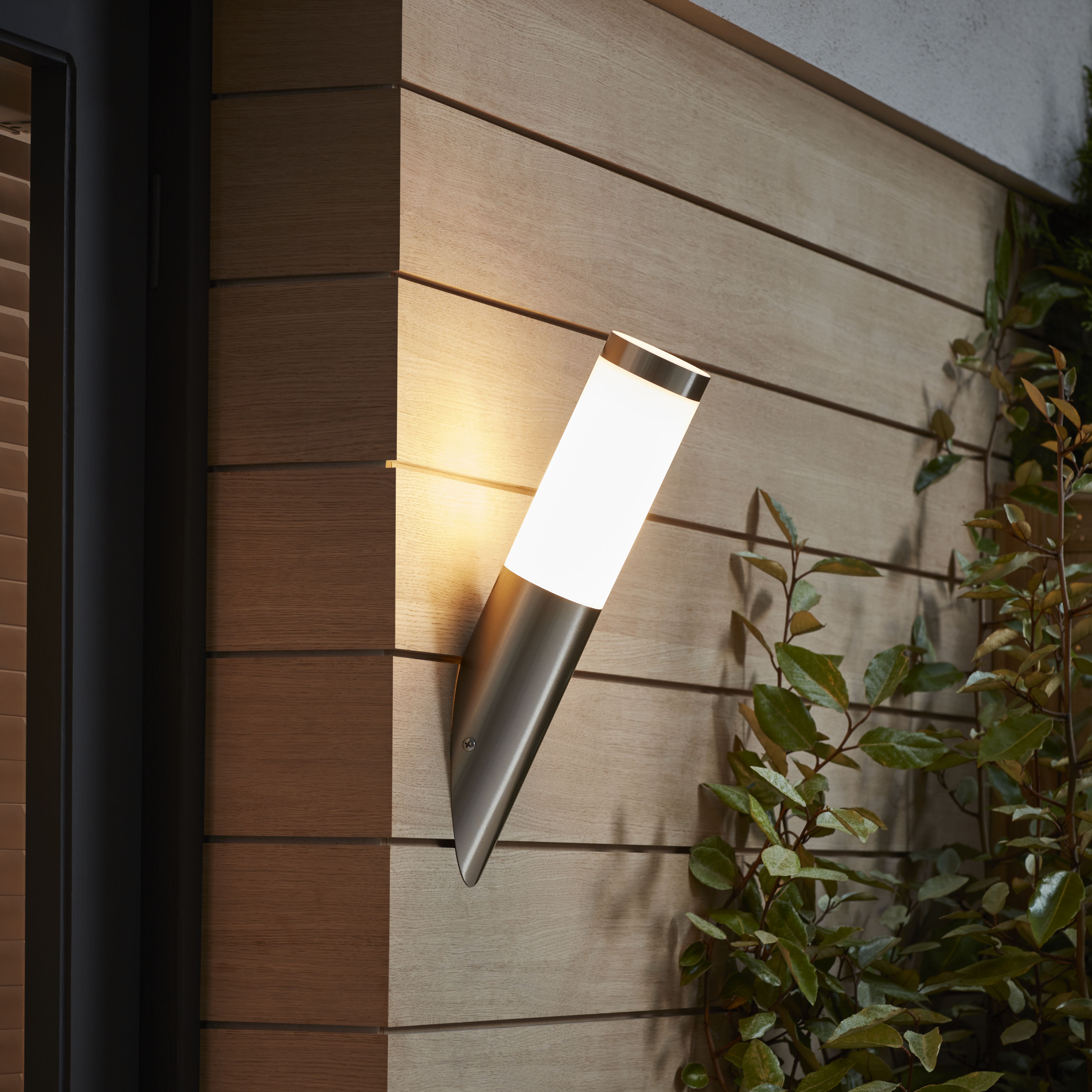 Blooma Hollis Silver effect Mains-powered Halogen Outdoor Tube Wall ...