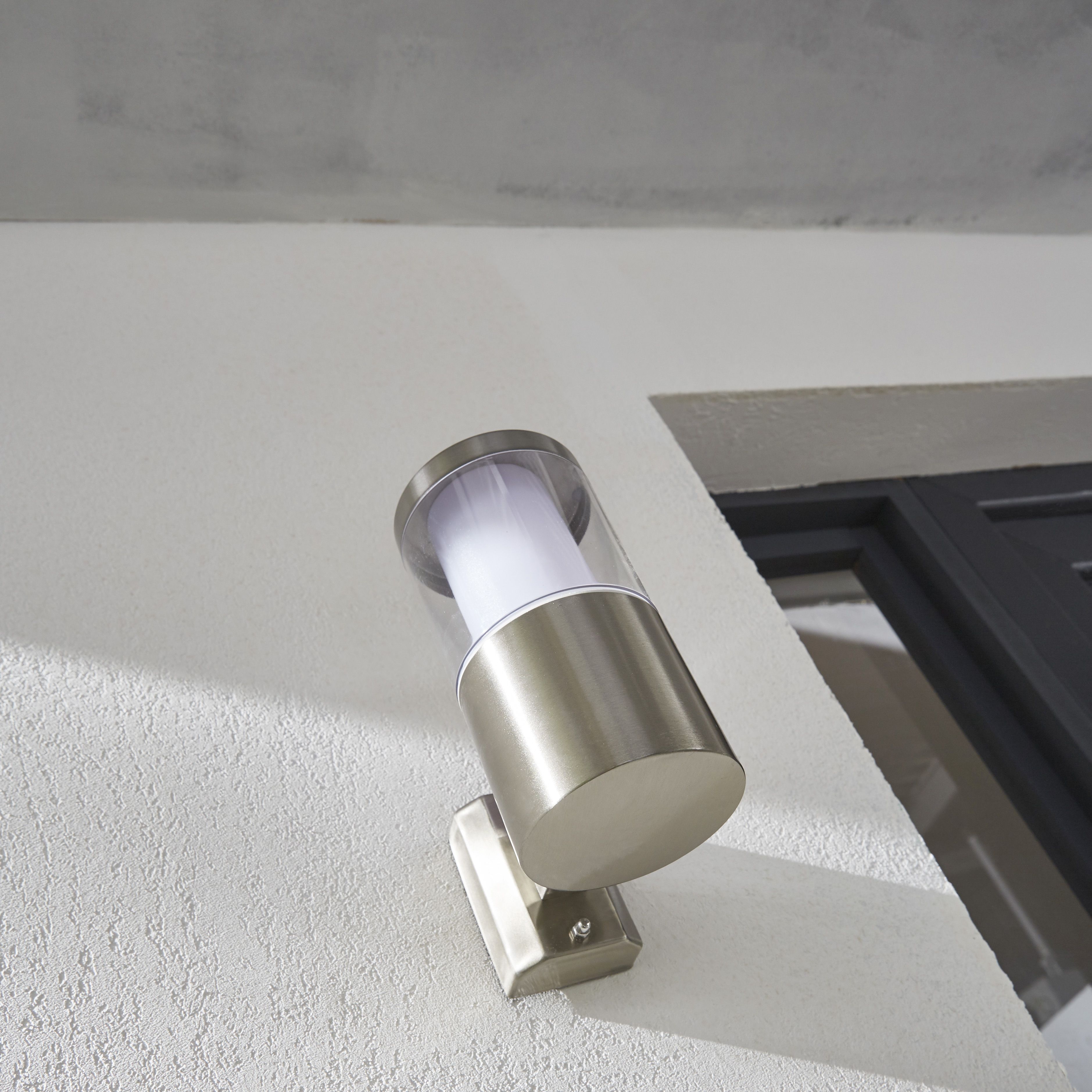 Blooma Nelchina Matt Black Mains-powered LED Outdoor Wall light 410lm