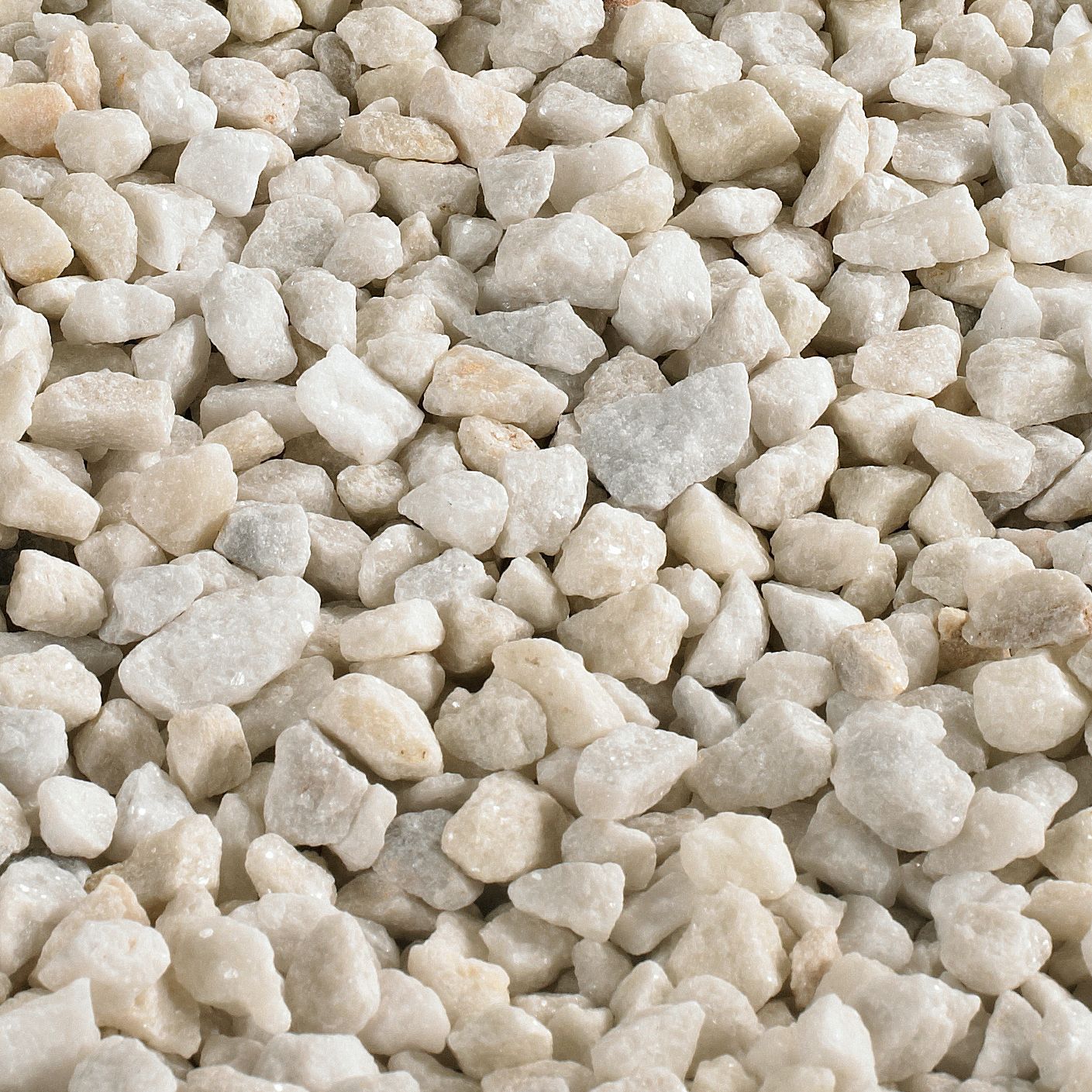 Blooma Spar White Decorative stones, Bulk Bag