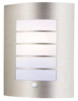 Blooma Tuscana Stainless steel effect PIR Outdoor Wall light 40W | DIY ...