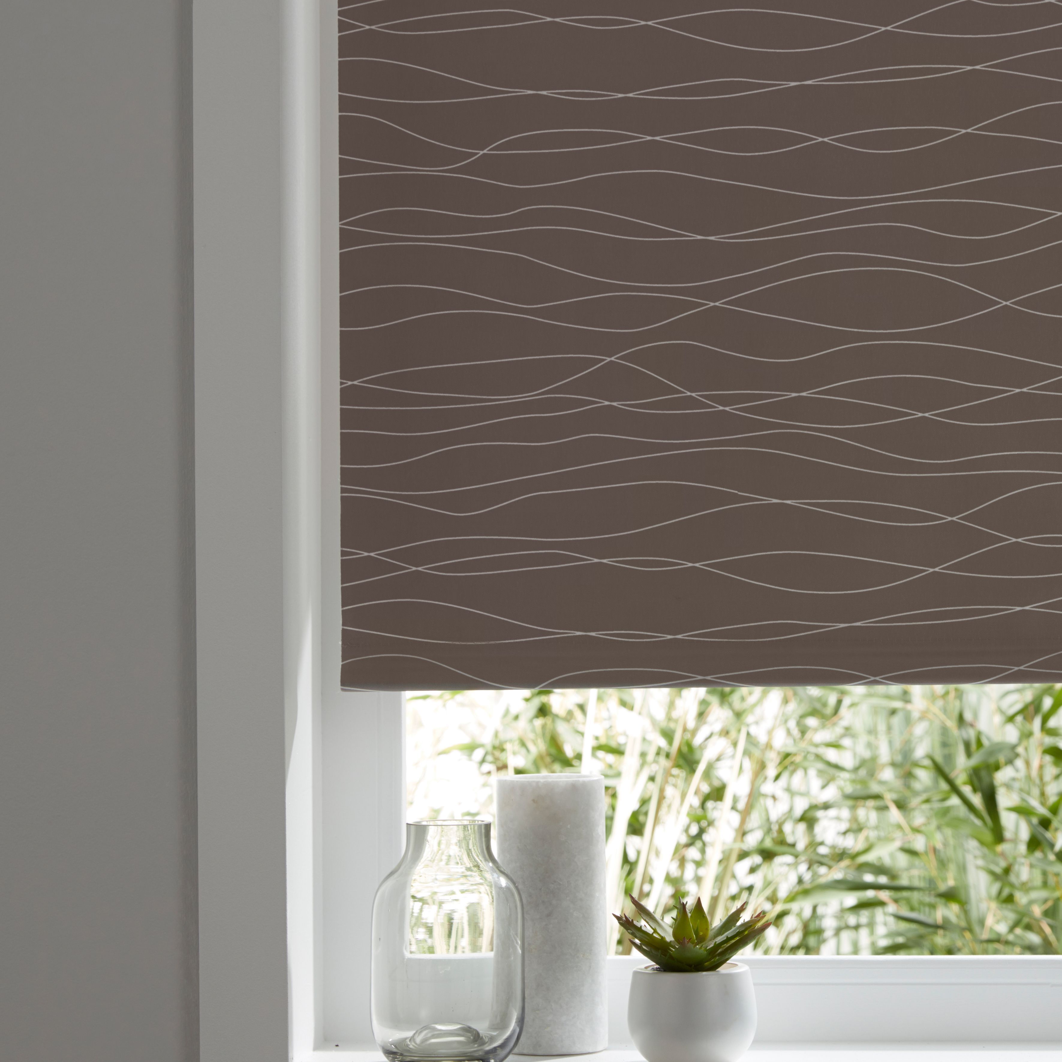 Boreas Corded Brown & white Wave Blackout Roller blind (W)160cm (L ...