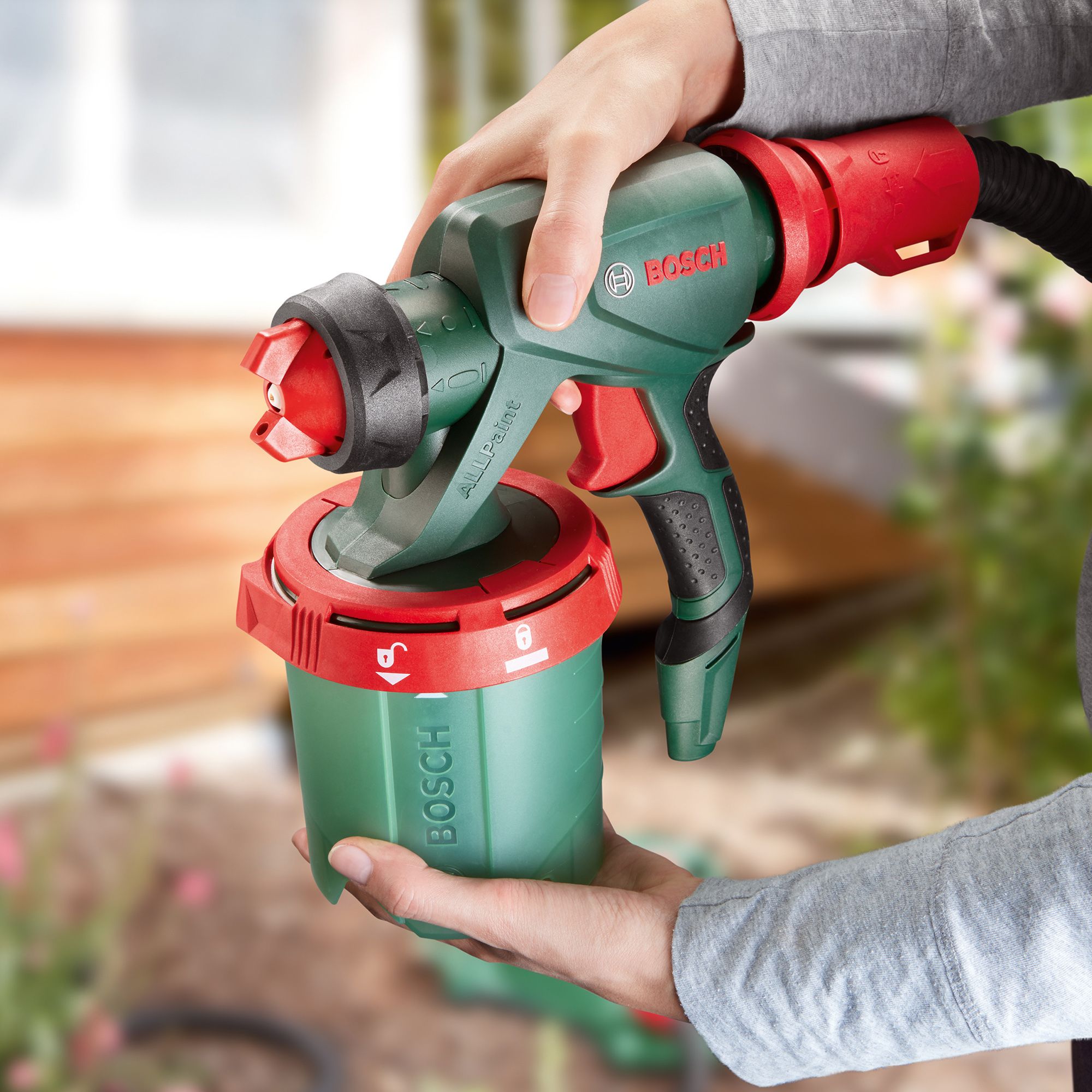 Bosch 1200W Paint sprayer
