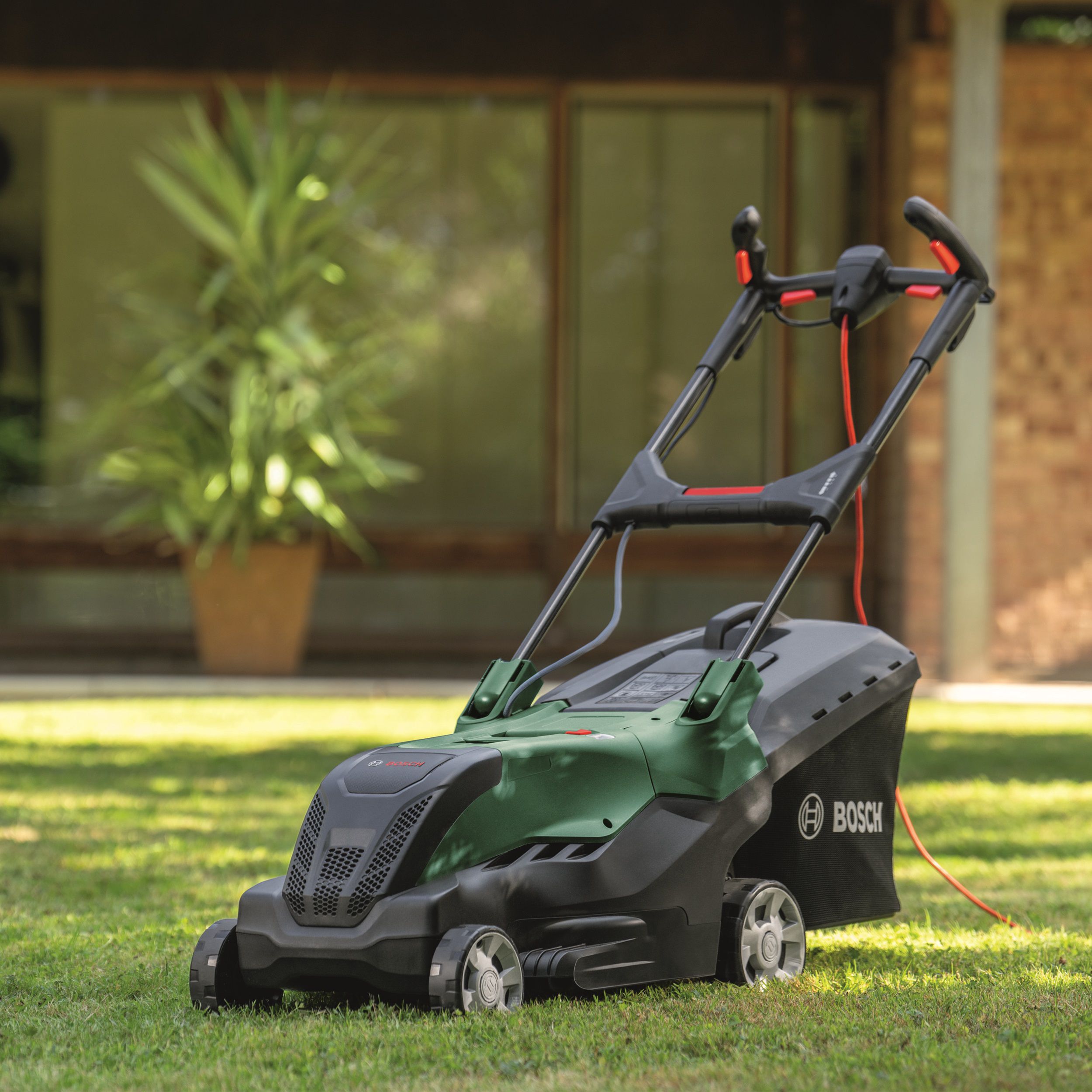 BOSCH 1700W CORDED ROTARY LAWNMOWER - ADVANCEDROTAK 40-650