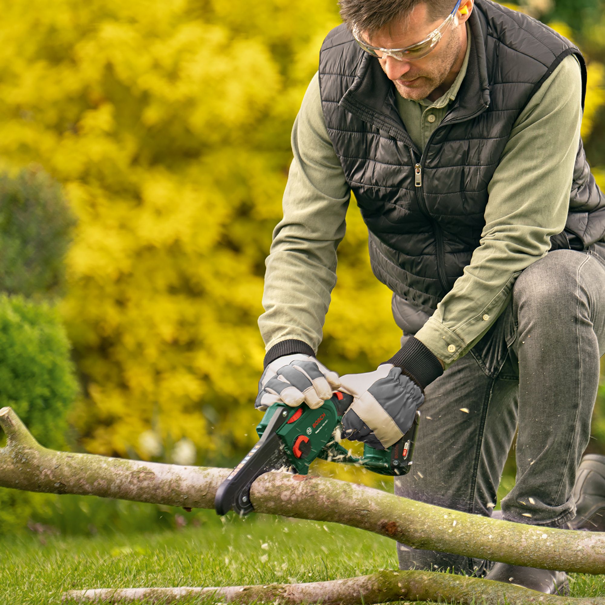 Bosch Easy 18V No battery technology Cordless 150mm Chainsaw (Bare Tool)