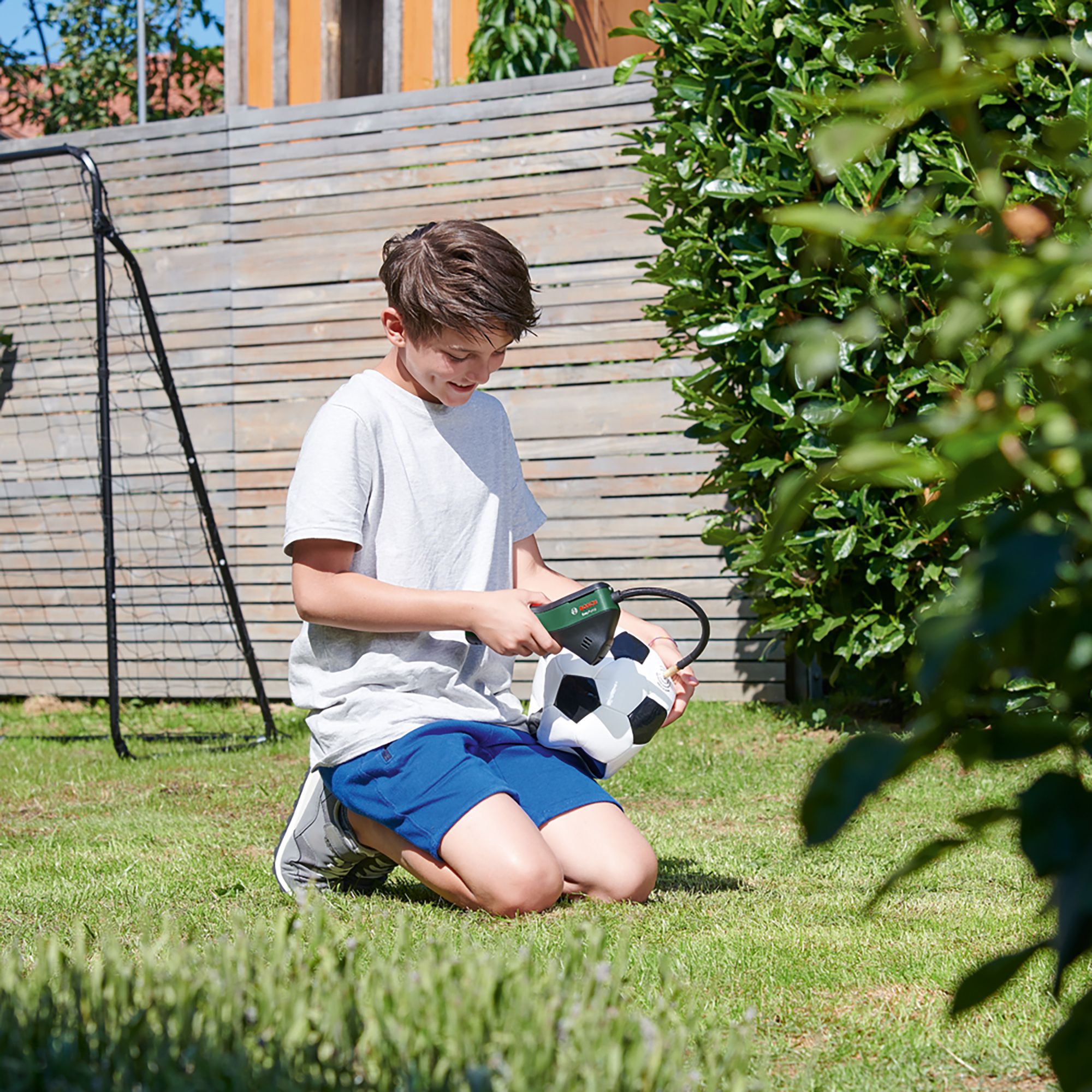 Bosch EasyPump Cordless Air compressor