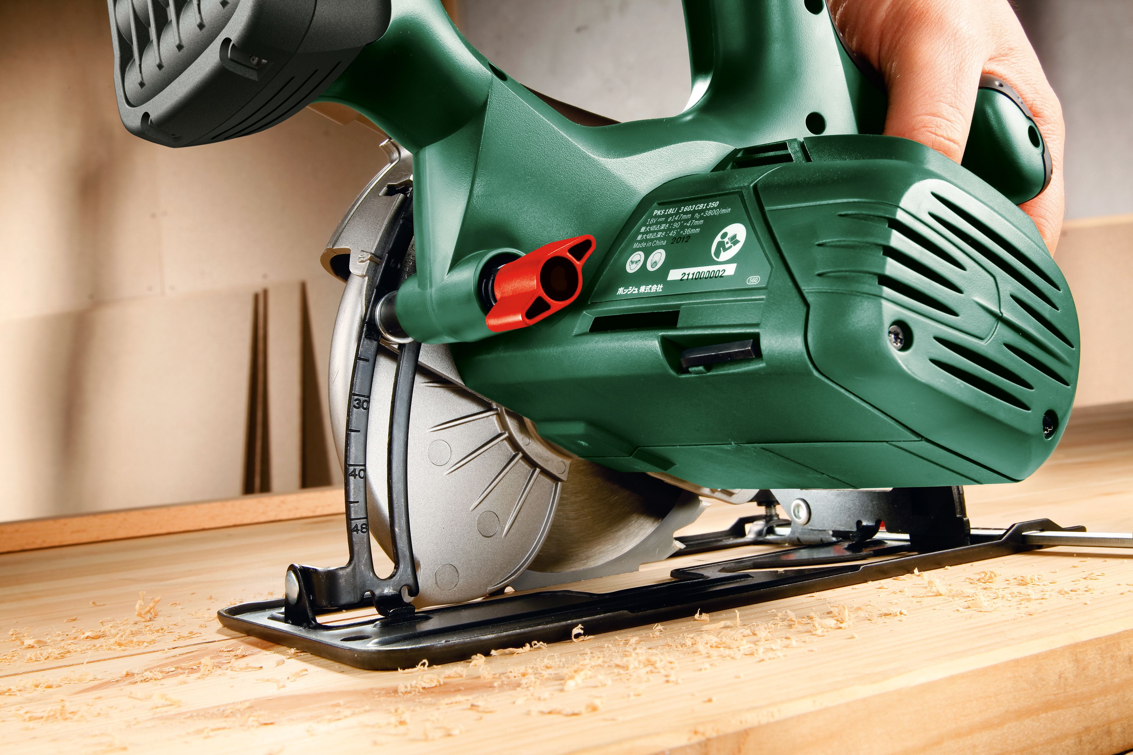 Bosch Power 4 all 18V Li-ion Cordless Circular saw 2.5Ah) - PKS 18 Li