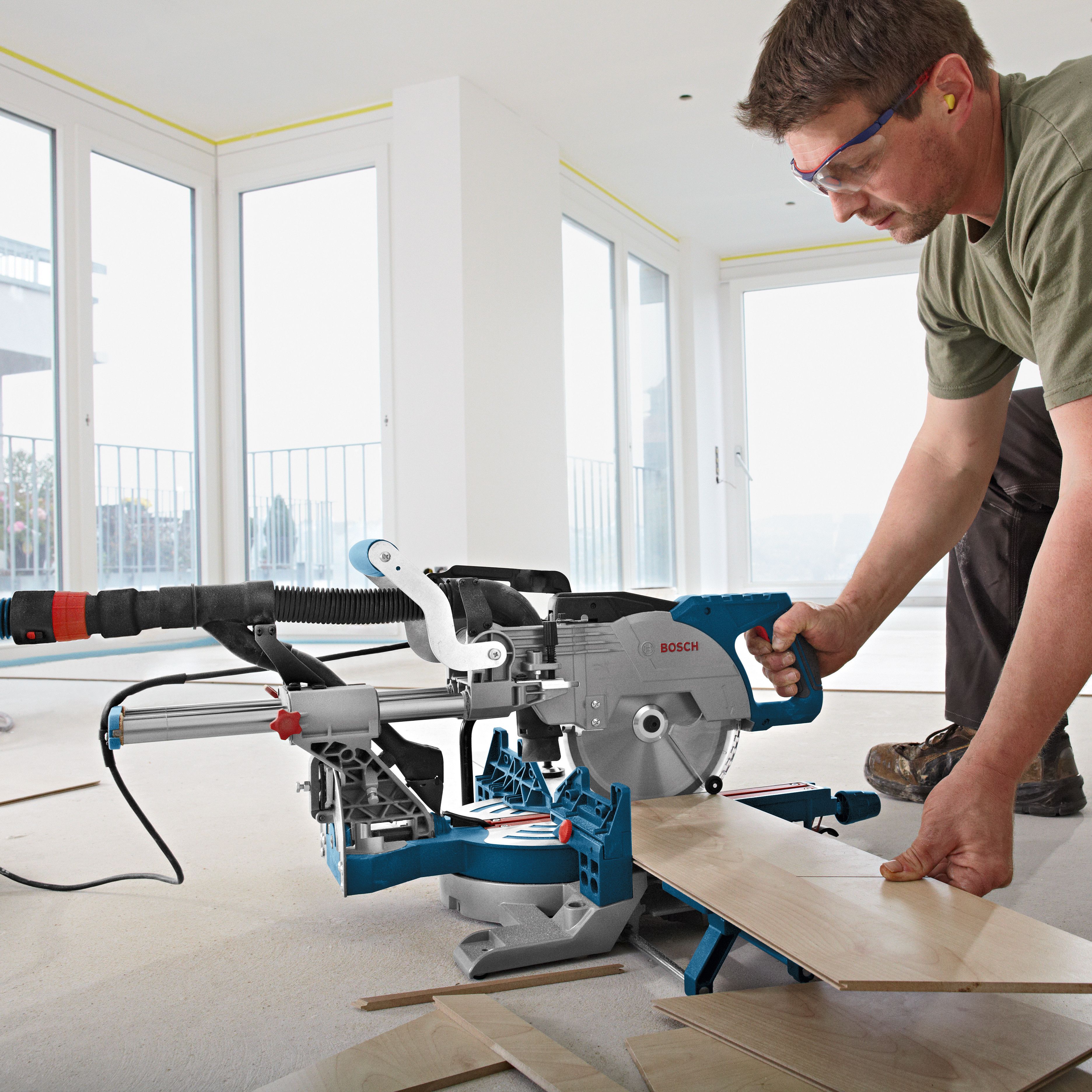 Bosch Professional 1400W 230V 216mm Corded Sliding double compound ...