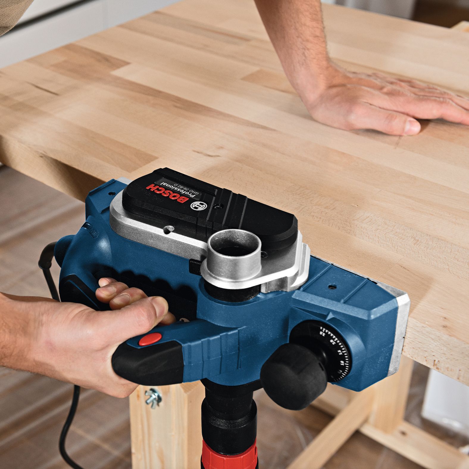 Bosch Professional 710W 240V 2.6mm Corded Planer GHO 26-82 D