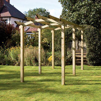 BOWED WALKWAY HD | DIY at B&Q