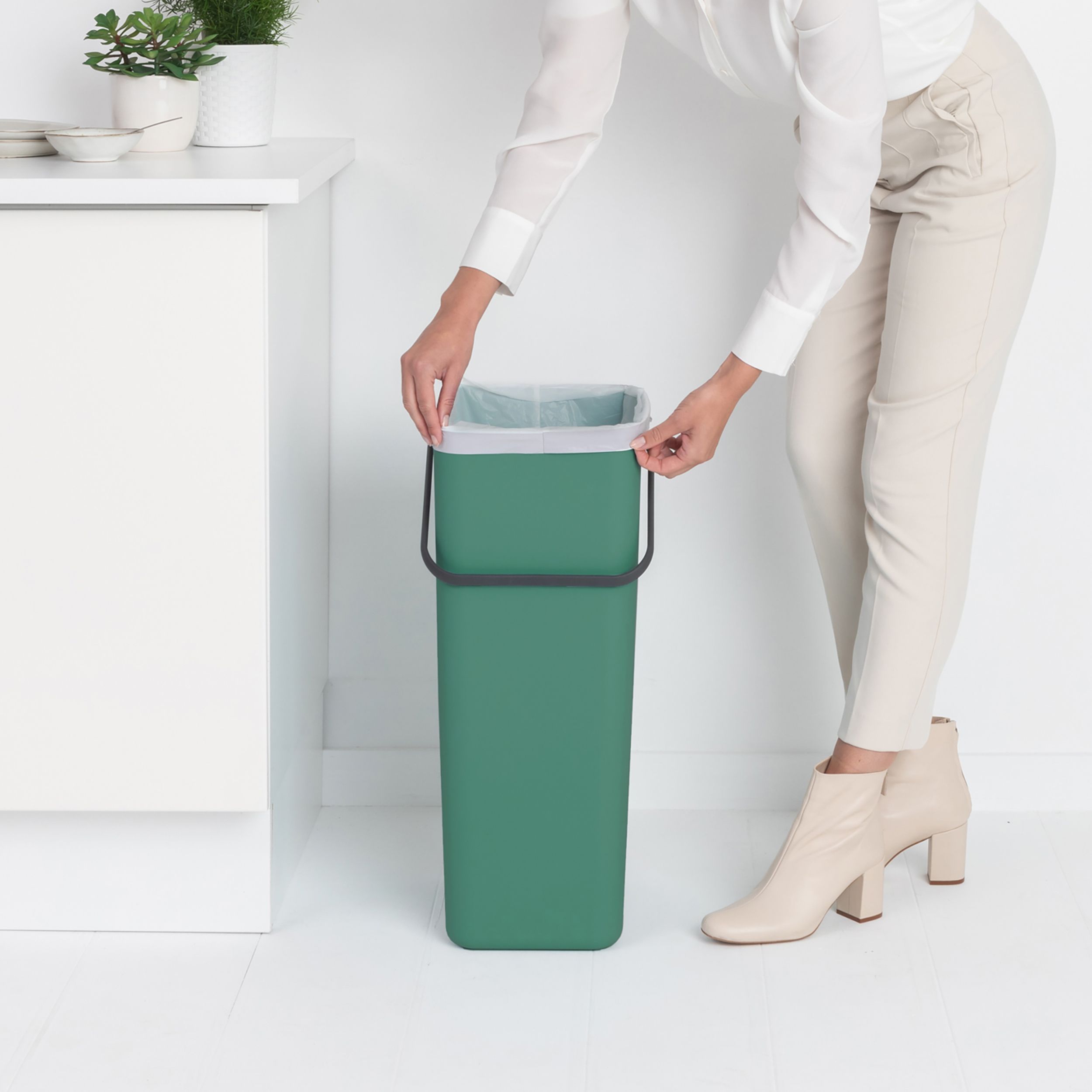 BRABANTIA SORT & GO HINGED TALL FIR GREEN PLASTIC RECYCLING BIN - 40L ...