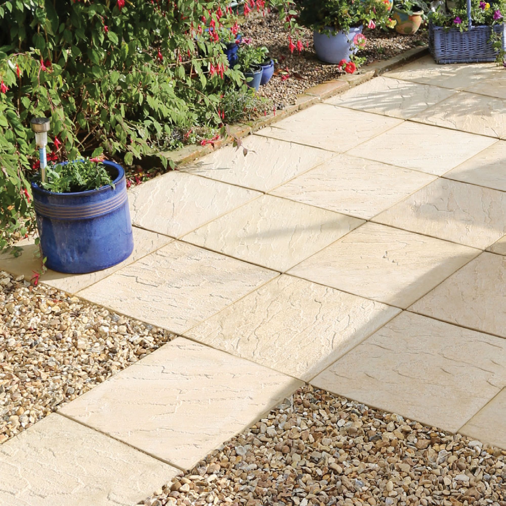 Bradstone Edale Cream Concrete Paving slab, 16.08m² (L)450mm (W)450mm ...