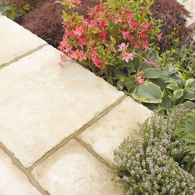 Bradstone Reconstituted stone Paving slab, 6.4m² Pack of 35
