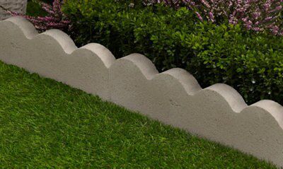 Bradstone Scalloped edging Scalloped Paving edging (H)150mm (T)50mm ...