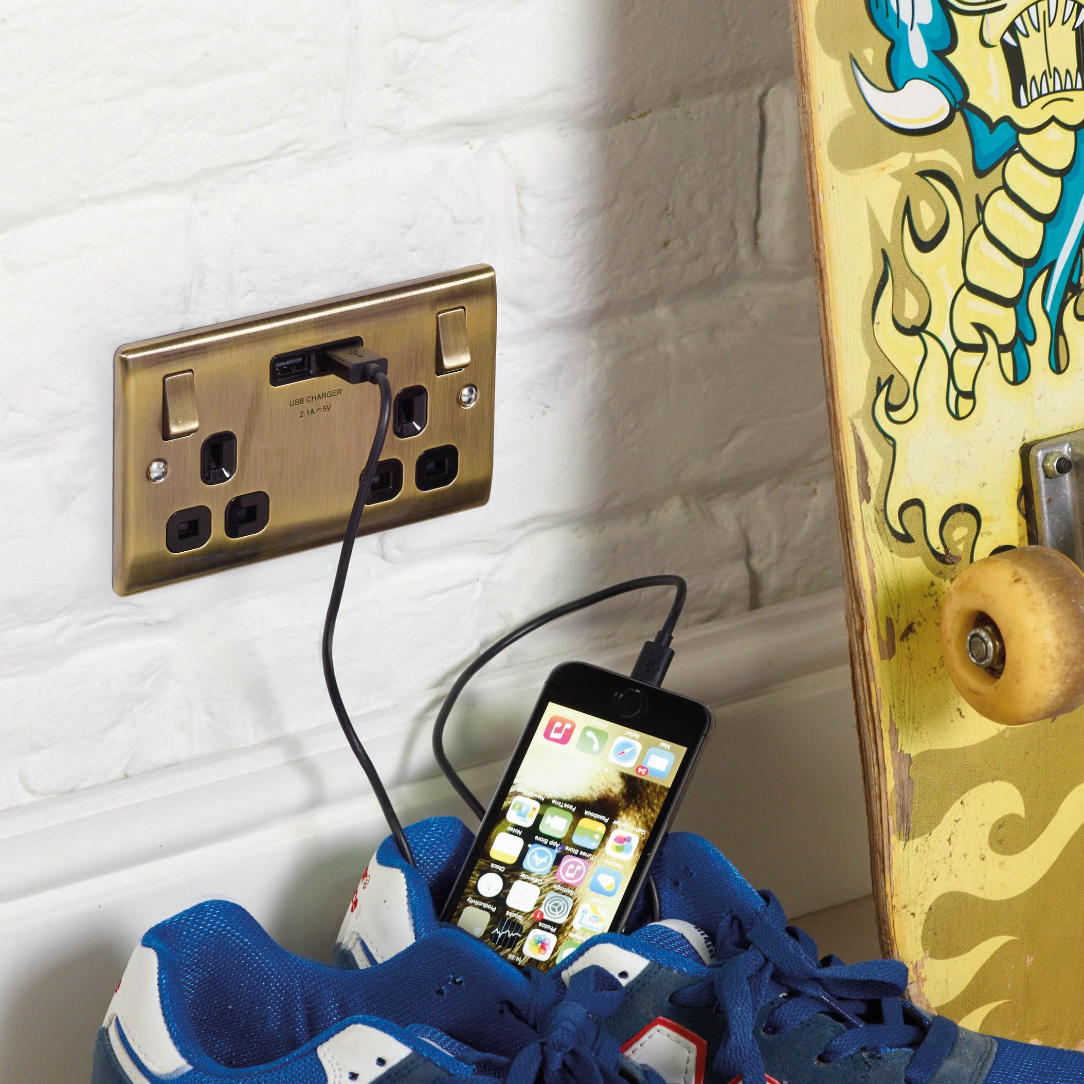 British General Raised slim Switched Socket with USB, x2 & Black inserts