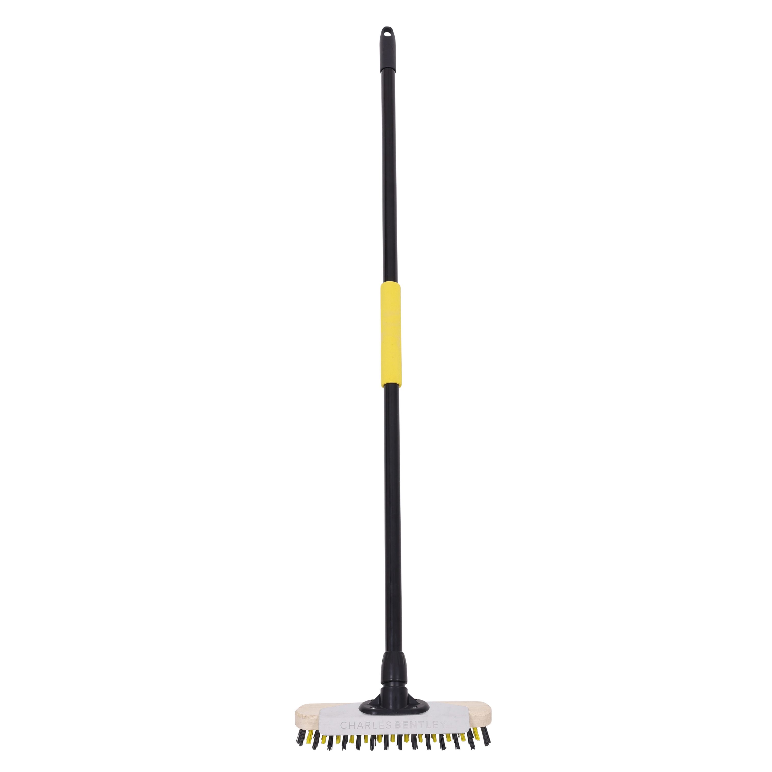 Bulldozer Straight Stiff Polyethylene Outdoor Floor Scrub & scraper, (W ...