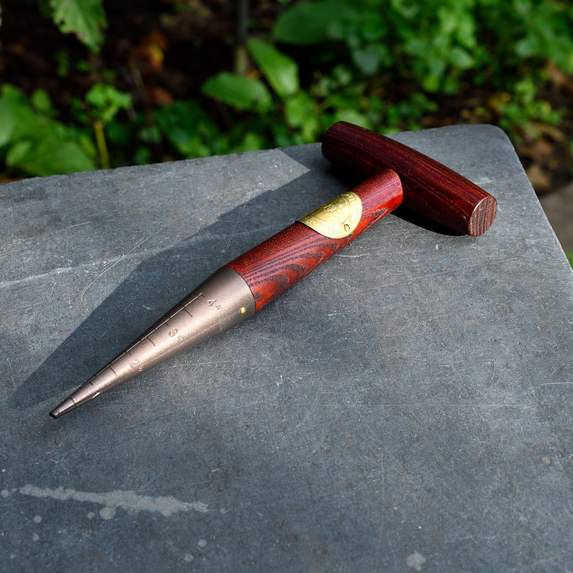 Burgon & Ball Wood Plant Dibber