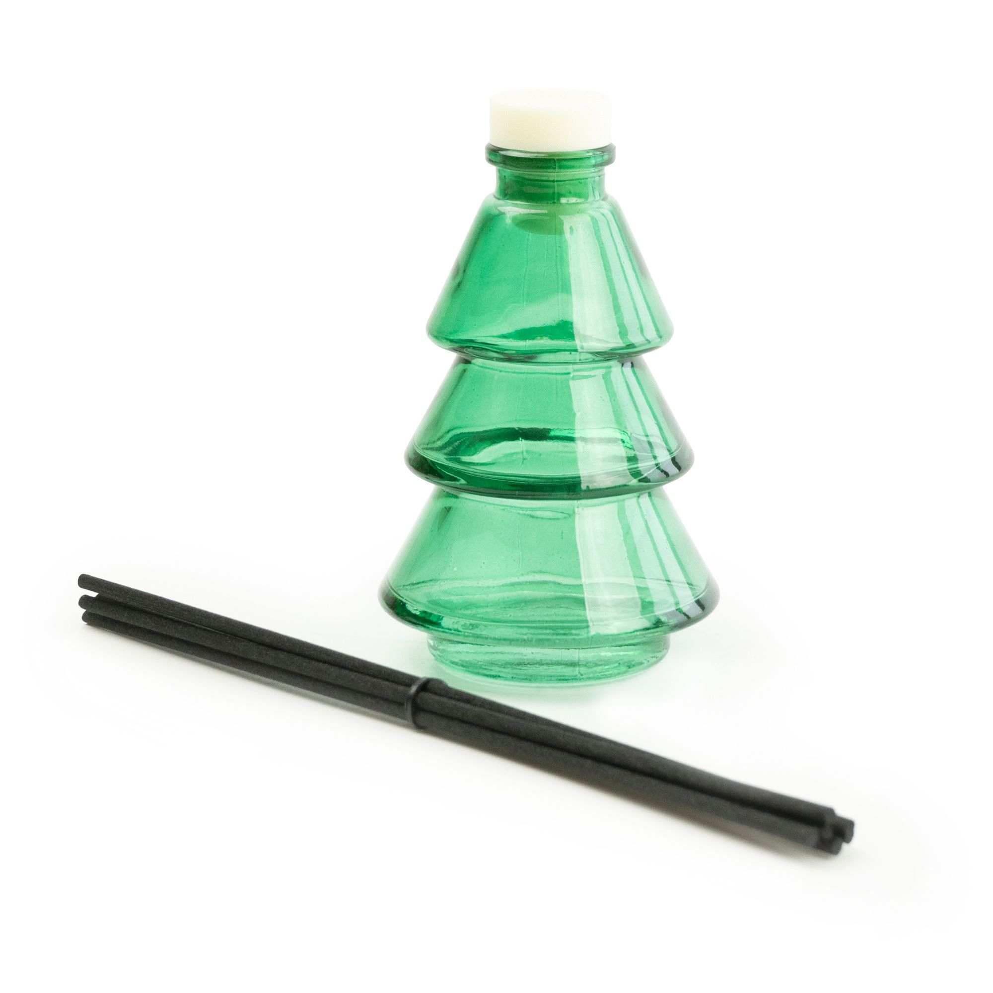 Candlelight Christmas Tree Frankincense Reed diffuser, 100ml | DIY at B&Q