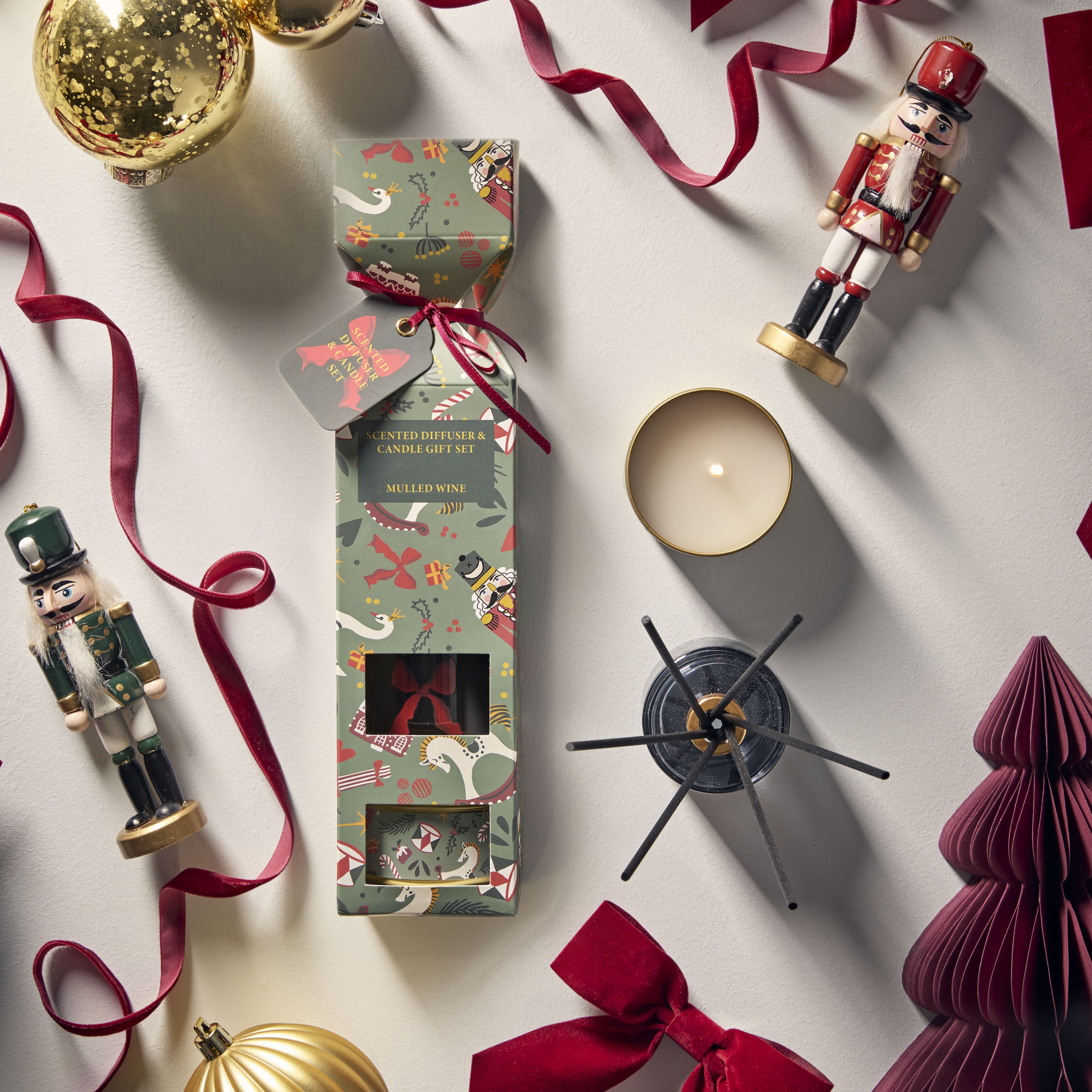 Candlelight Green Christmas Mulled wine Reed diffuser