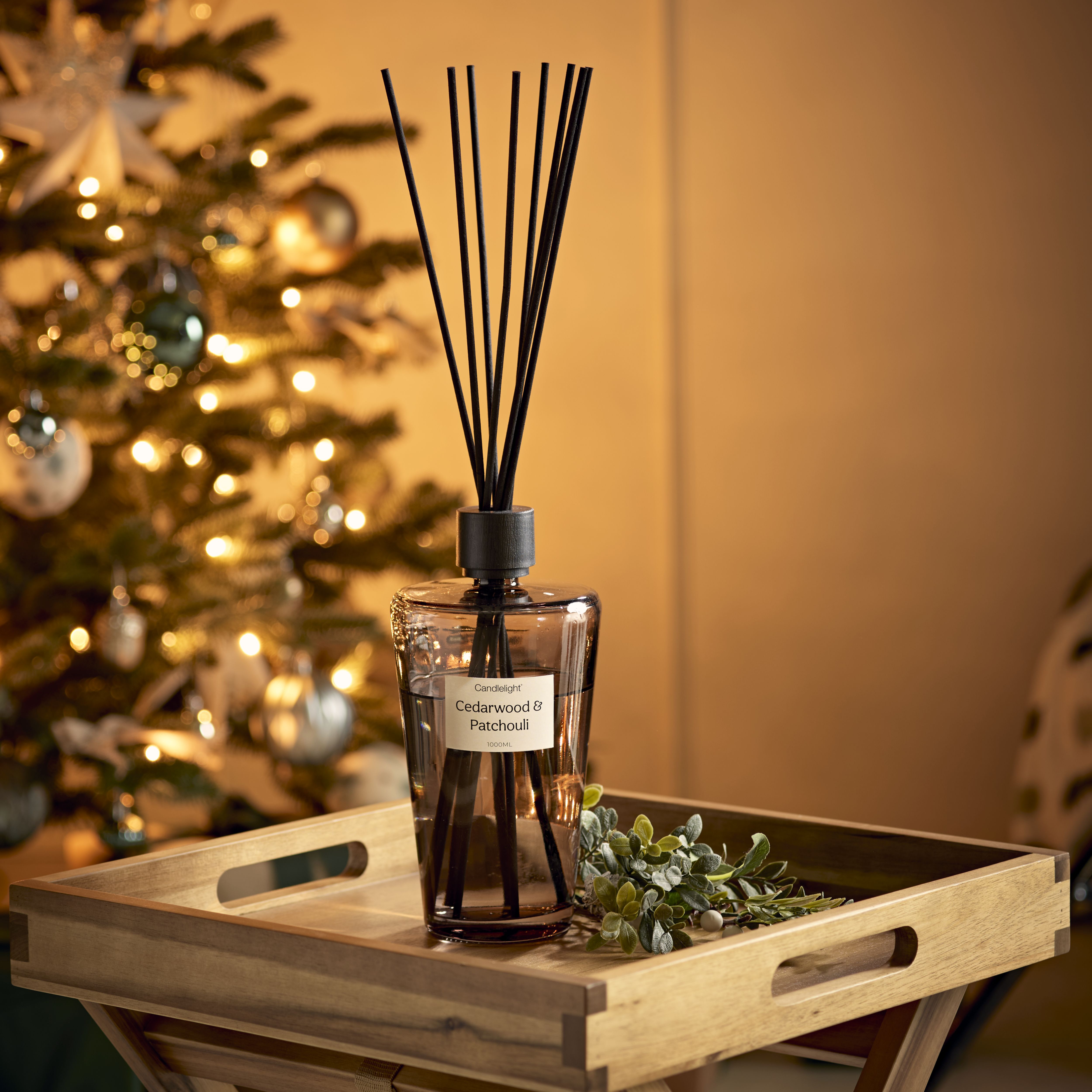 Candlelight Grey Cedarwood & Patchouli Reed diffuser, 1000ml