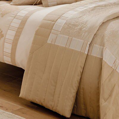 Chartwell Heritage Beige Embroidered Quilted Throw