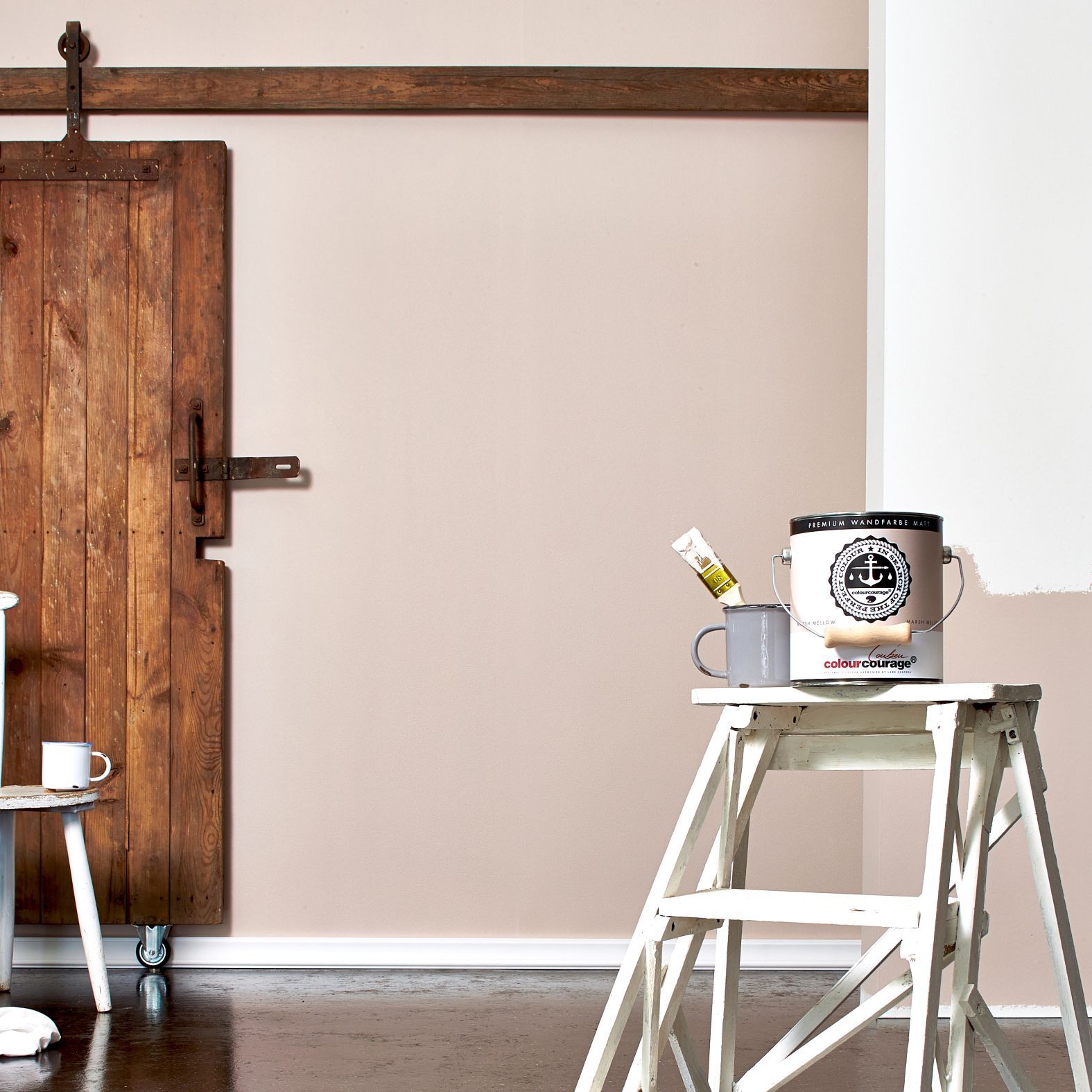 colourcourage Marsh mellow Matt Emulsion paint 2.5 | DIY at B&Q