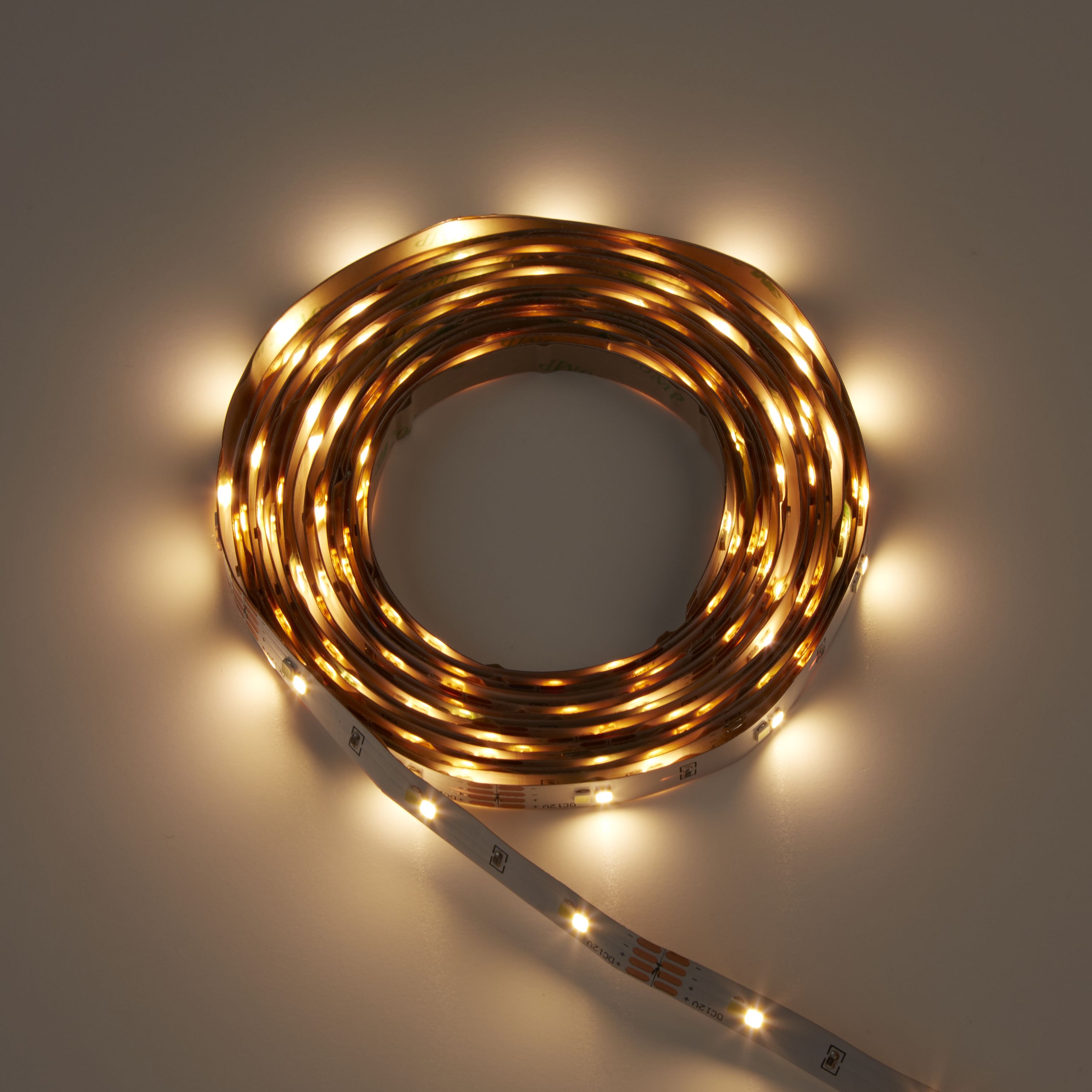 Colours Driggs Mains-powered LED White Strip light IP20 600lm 6500K (L)5m