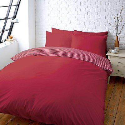 Colours Zen Plain & striped Red Double Bedding set | DIY at B&Q