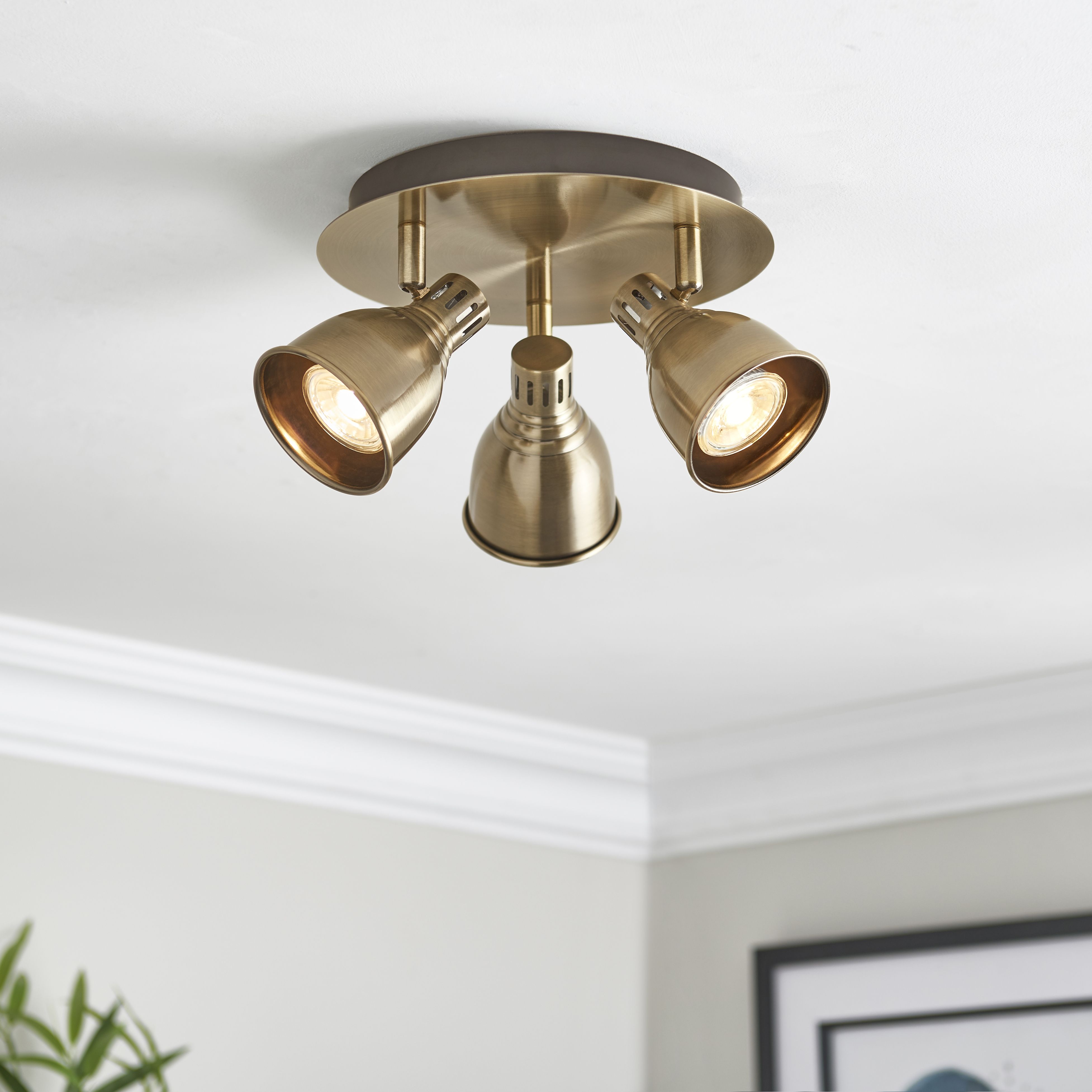 Colson Antique brass effect 3 Light Spotlight | DIY at B&Q